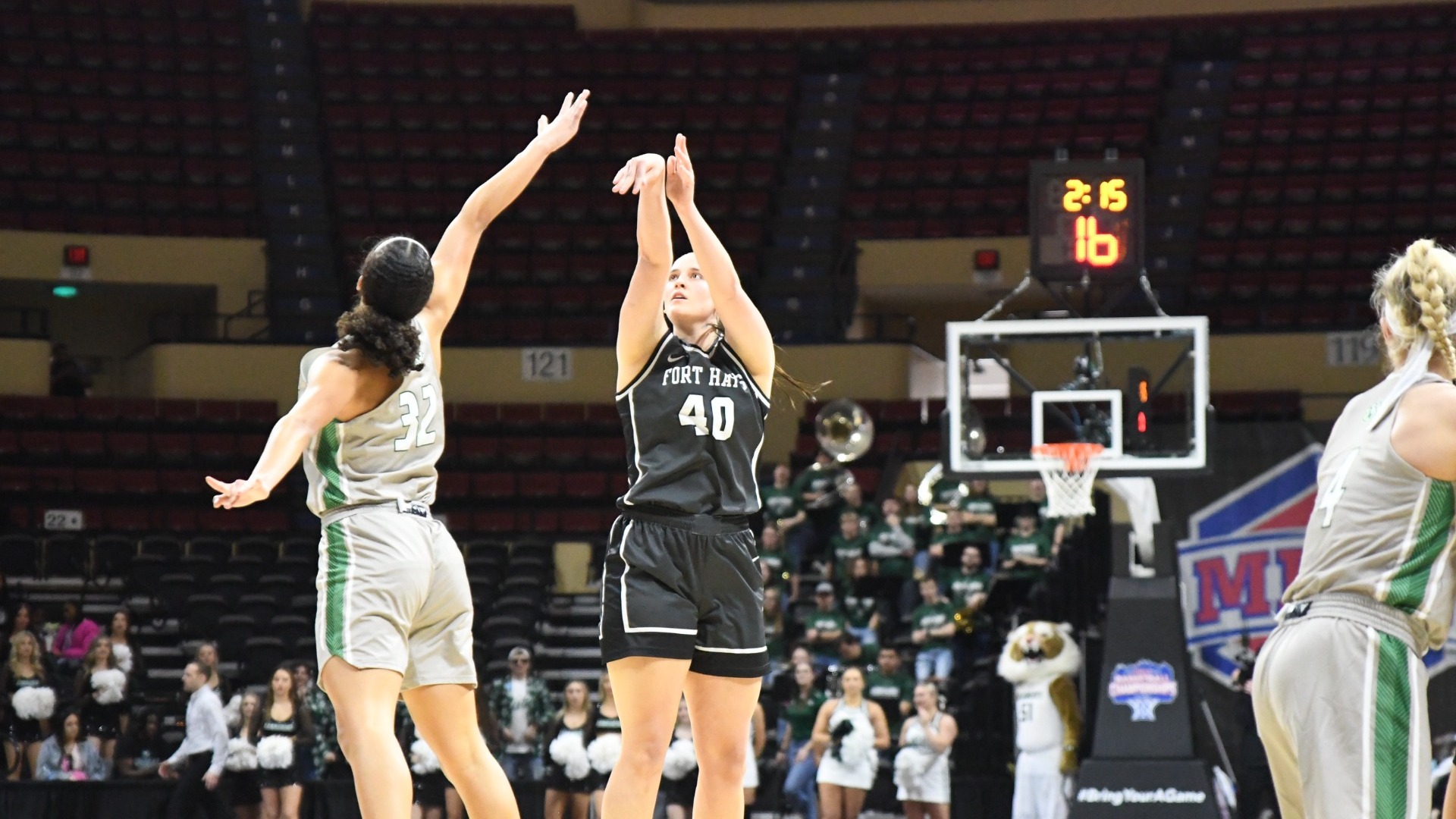 Women's Basketball on to MIAA Title Game - FHSU Athletics