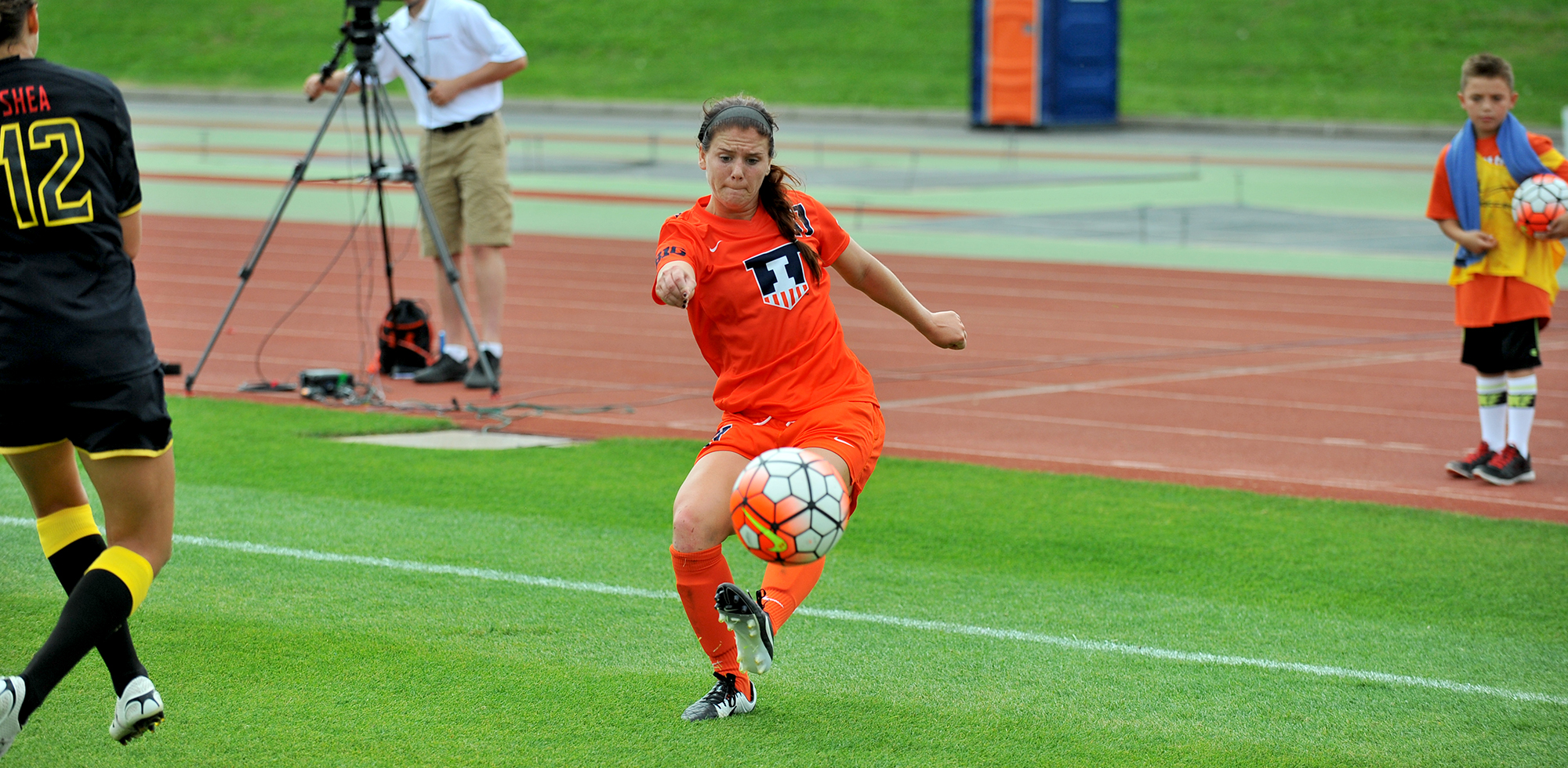Nicole Breece - 2015 - Soccer - University of Illinois Athletics