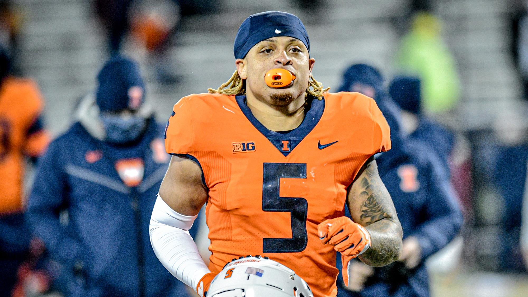 Calvin Hart Jr. - 2022 - Football - University of Illinois Athletics