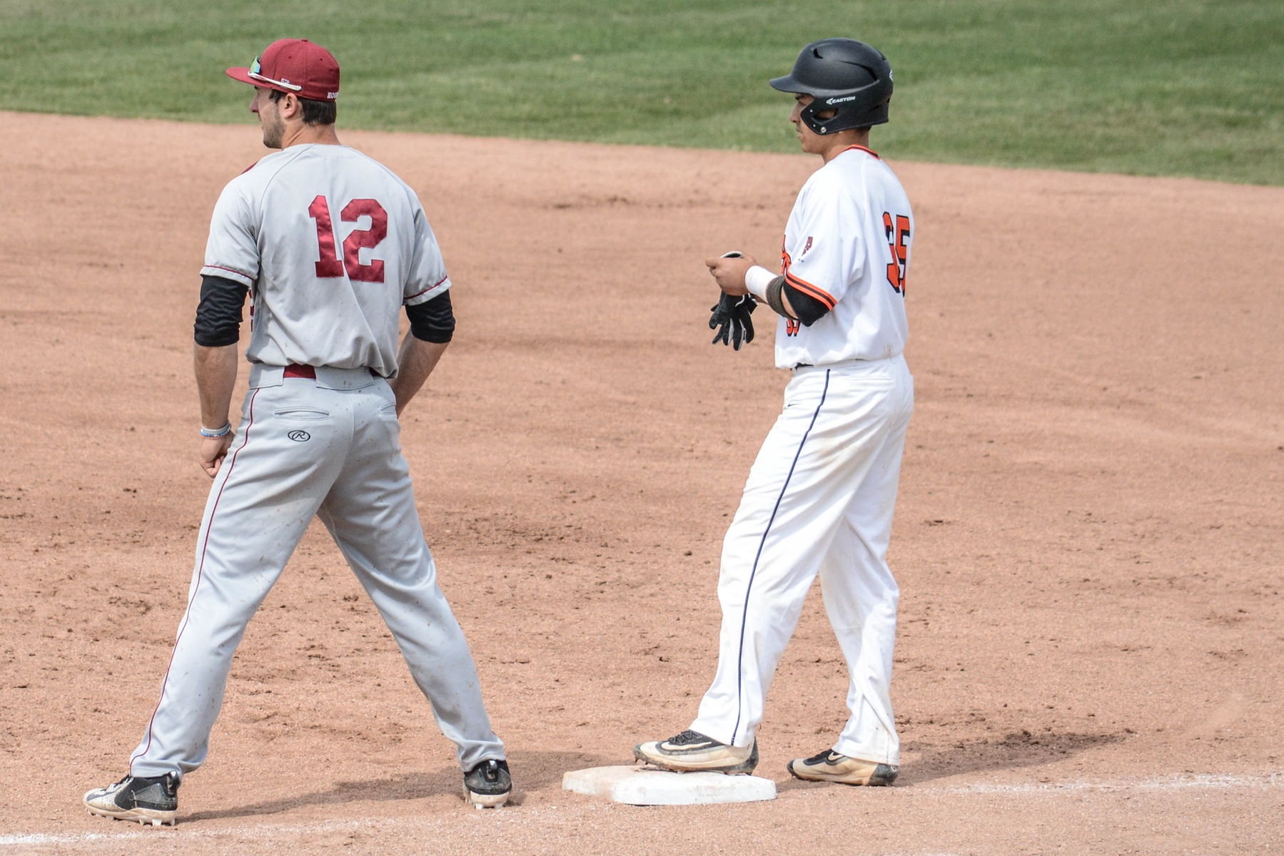 Oilers Stifled by Greyhounds - University of Findlay