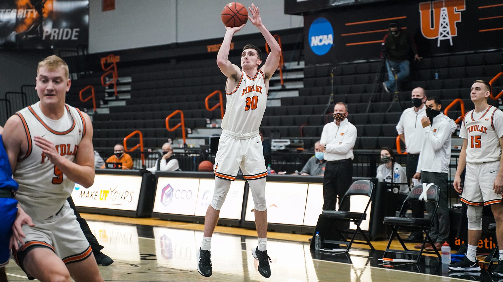 #23 Oilers Beat Panthers 62-52 - University of Findlay