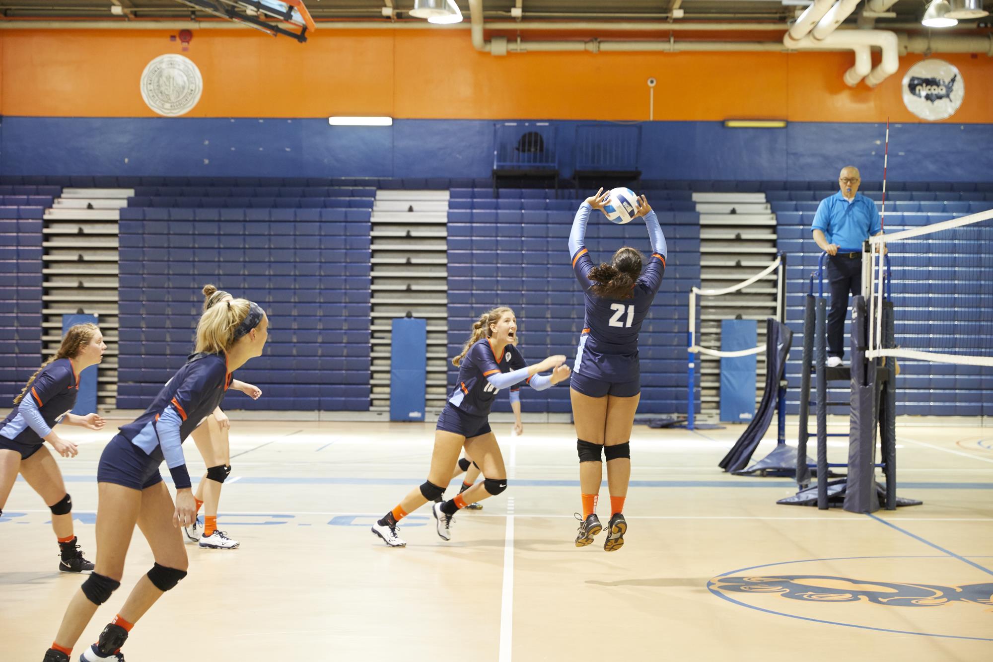 Amber Diaz - 2021 - Women's Volleyball - Fashion Institute of ...