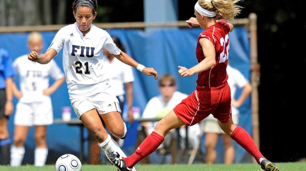 Jasmine Aleman - 2010 - Women's Soccer - FIU Athletics