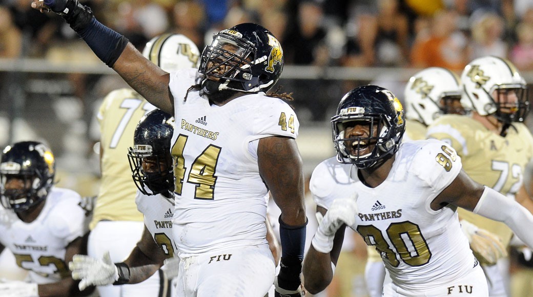 Darrian Dyson - 2015 - Football - FIU Athletics