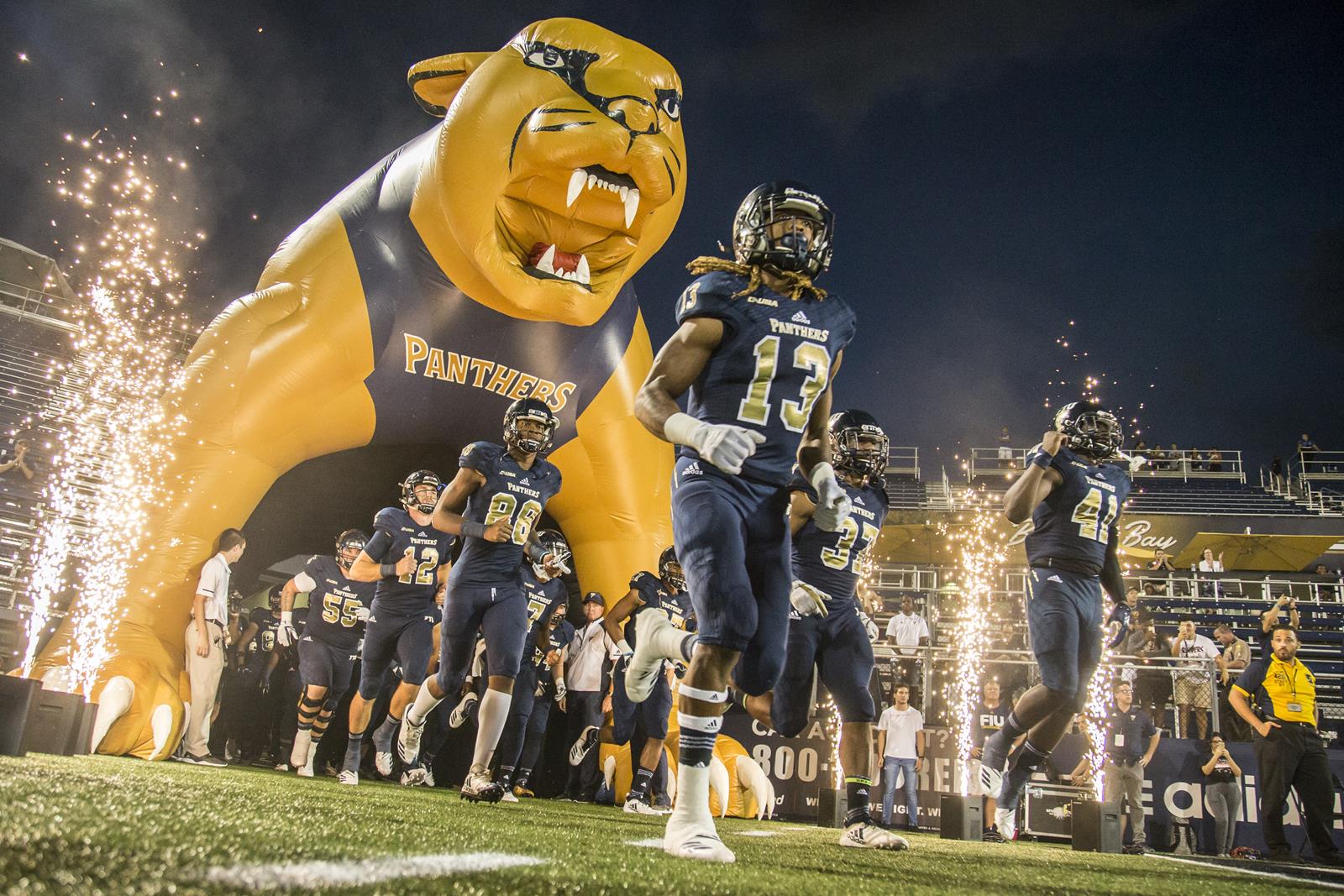 FIU Set for Homecoming Battle Against Middle Tennessee - FIU Athletics