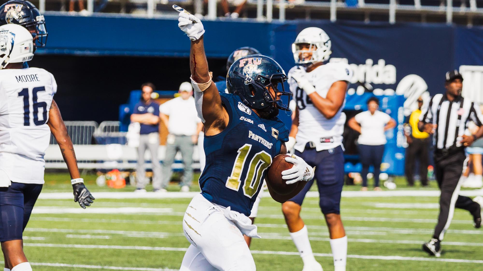 Olin Cushion III - 2019 - Football - FIU Athletics