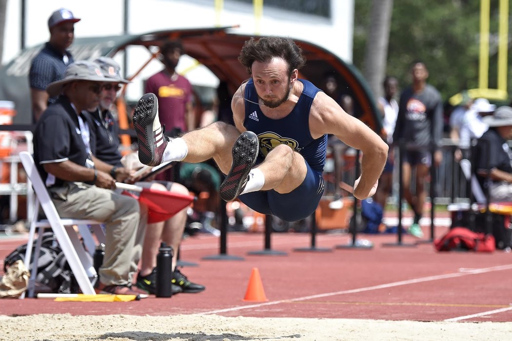 Reed Service - 2018-19 - Men's Cross Country/ Track - FIU Athletics