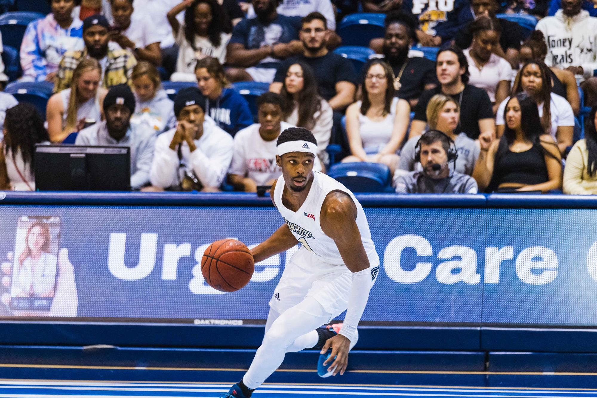 Isaiah Banks - 2021-22 - Men's Basketball - FIU Athletics
