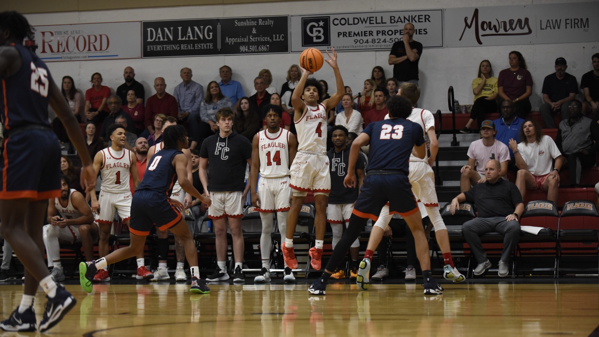 Late surge by Cougars enough to edge Saints - Flagler College Athletics