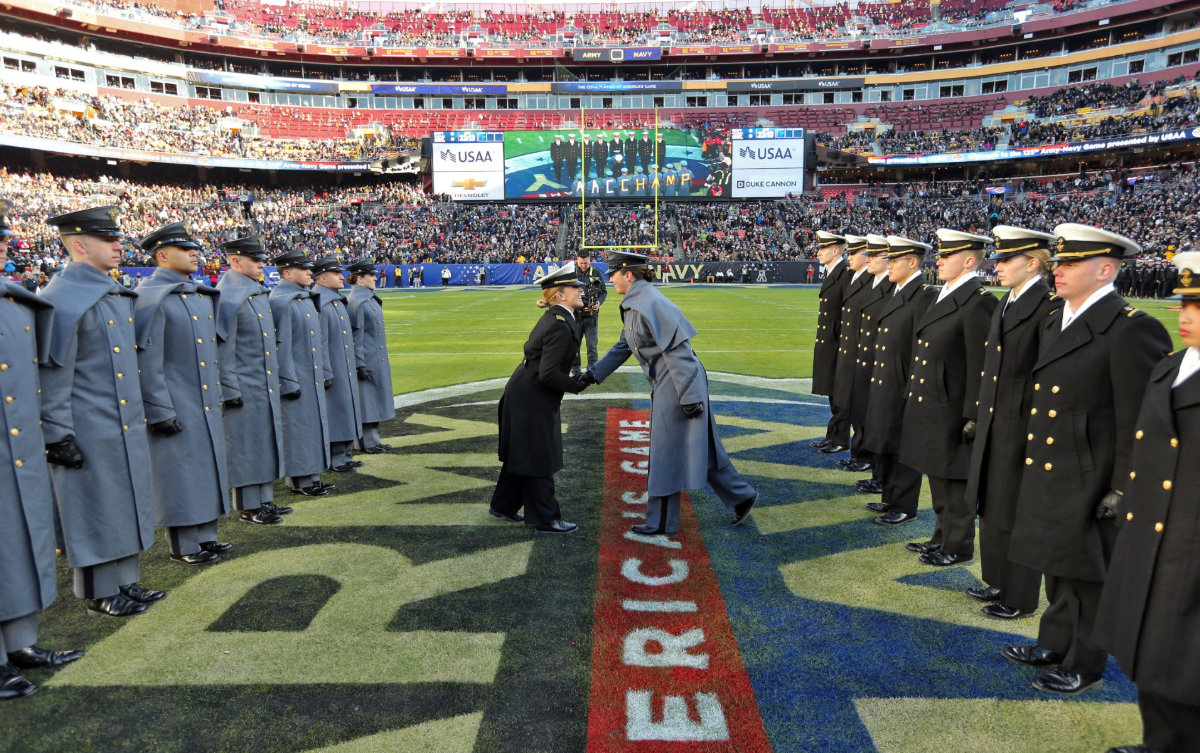NFF Presents Ohio State the Historic MacArthur Bowl Trophy - National ...