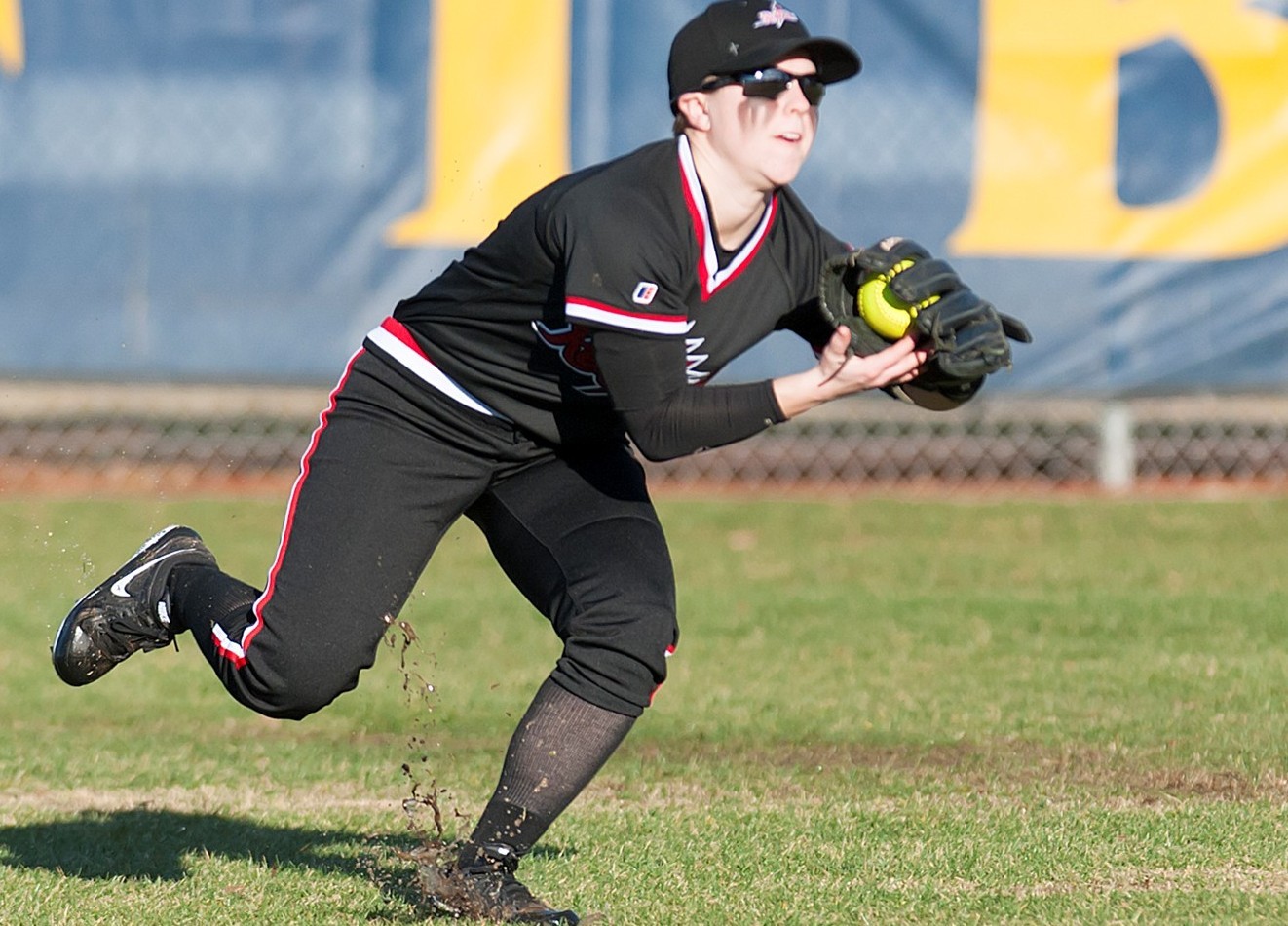 Taylor Parsons - Softball - Saint Francis University Athletics
