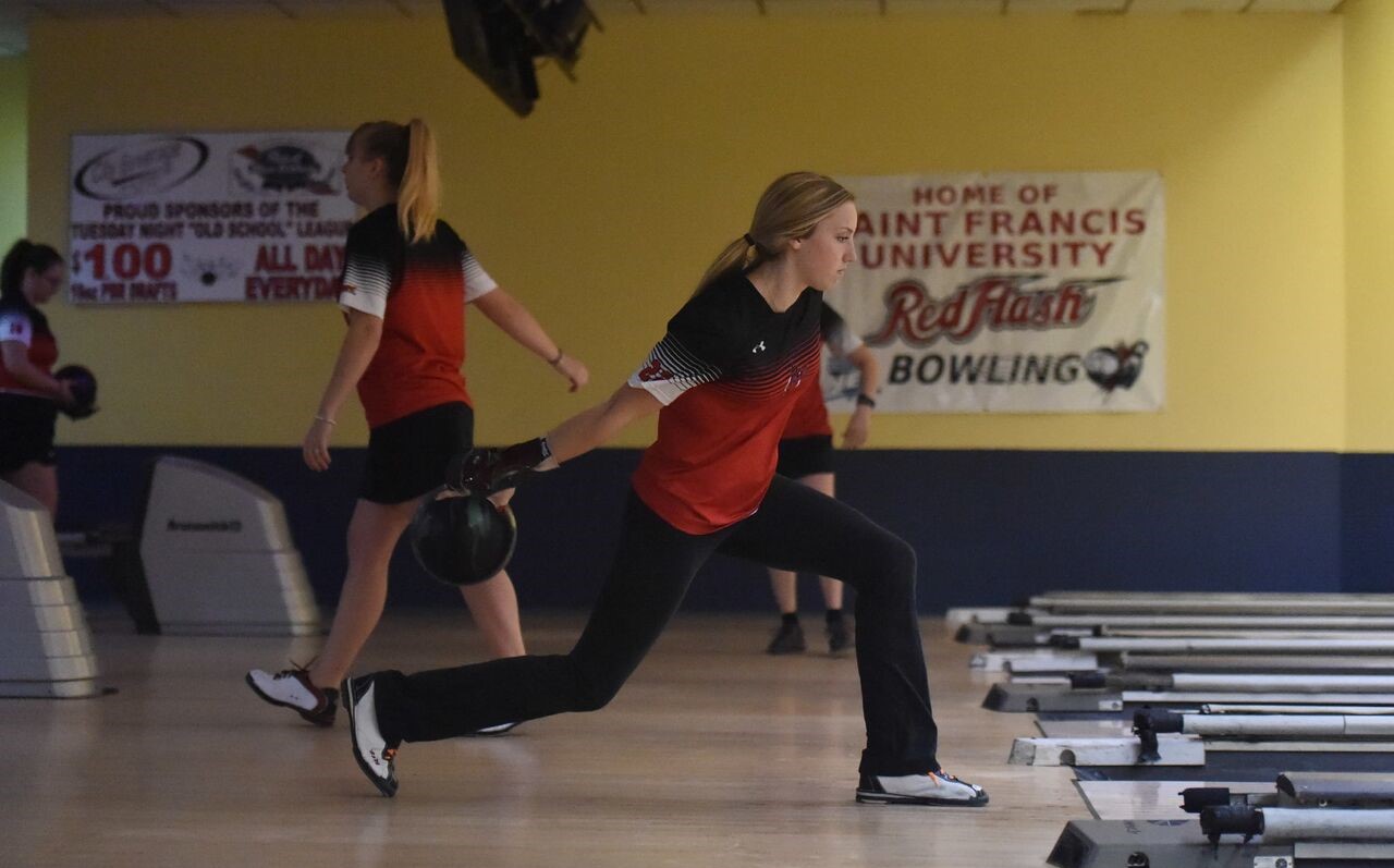 Emma Wrenn - Women's Bowling - Saint Francis University Athletics