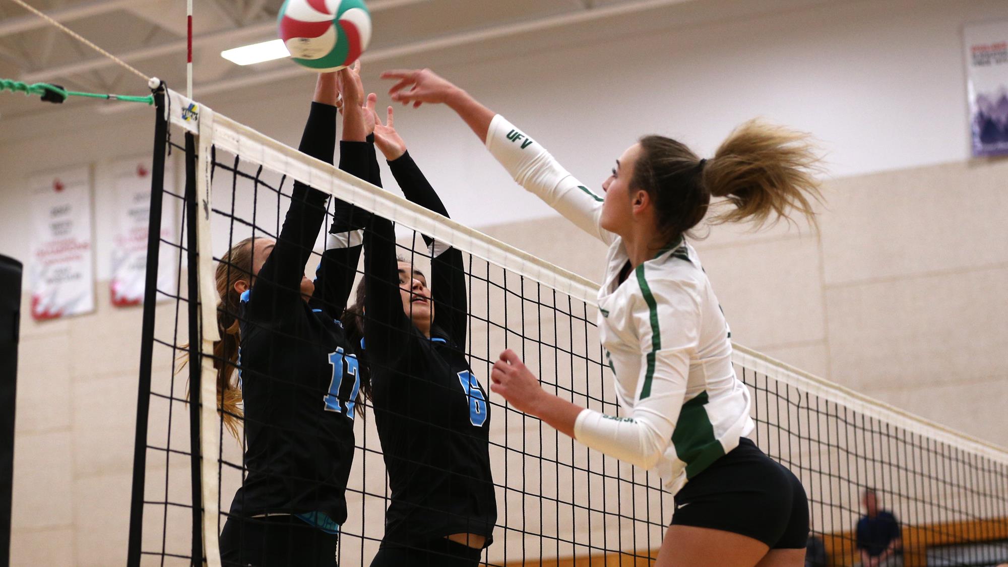 Lexi Edwards - Women's Volleyball - University of the Fraser Valley