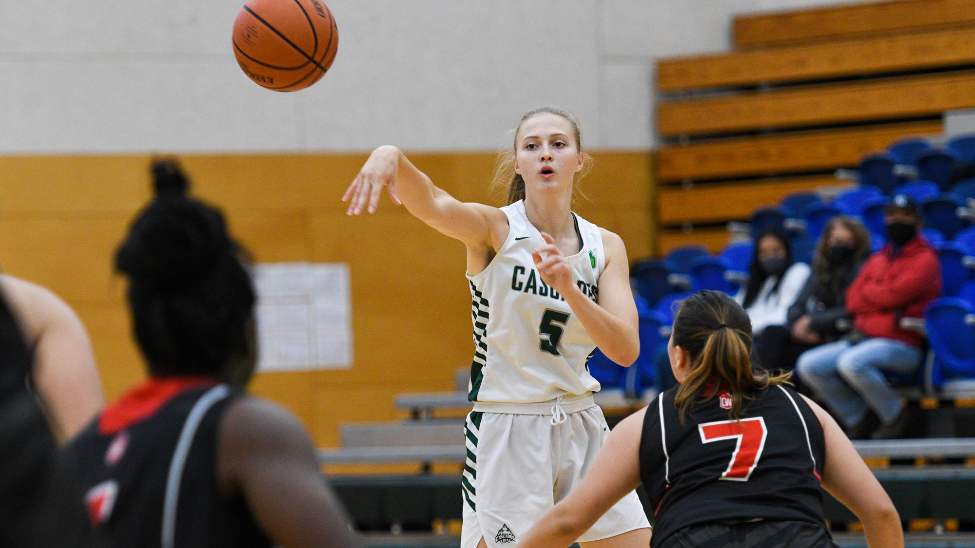 Victoria Jacobse - Women's Basketball - University of the Fraser Valley