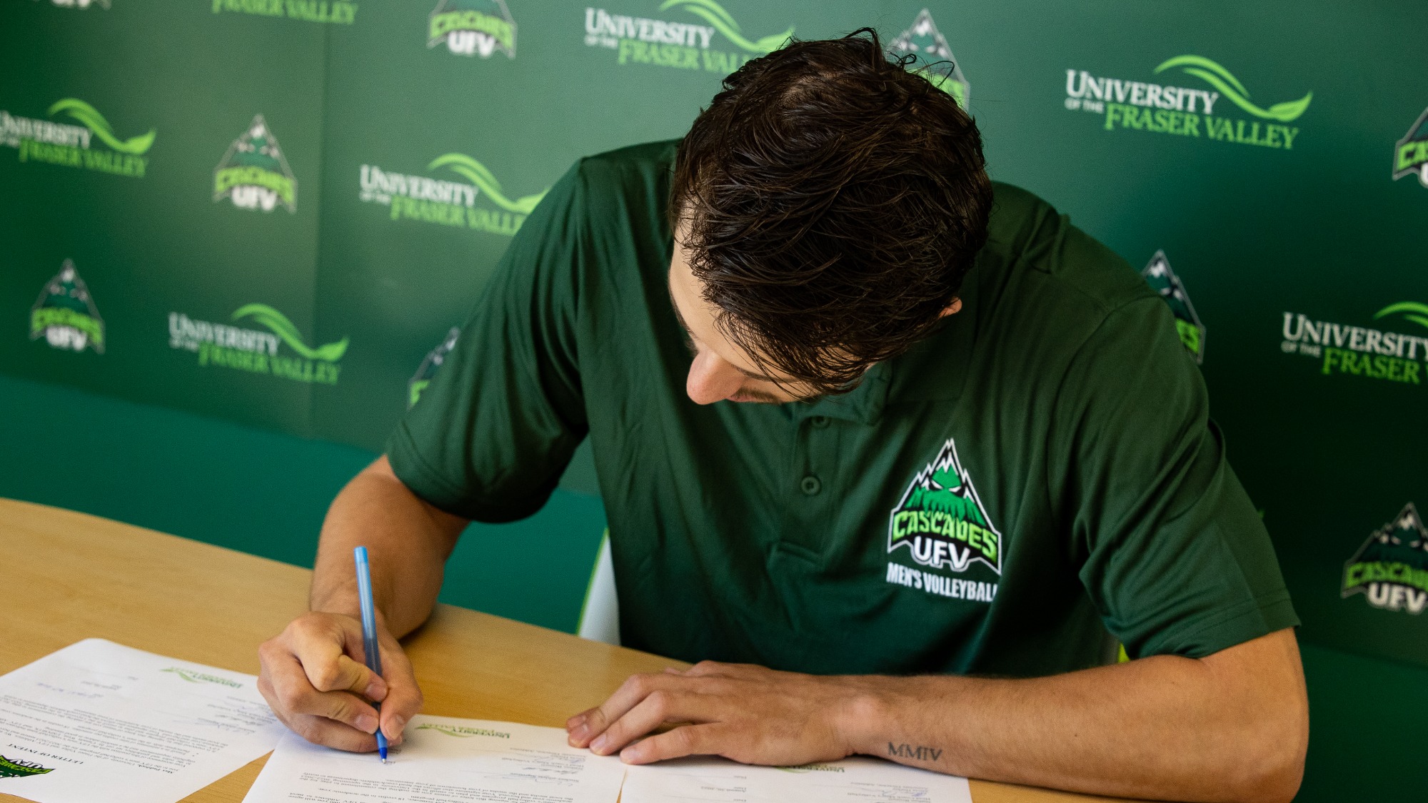 Cascades men’s volleyball adds Max Paddock to 2022-2023 roster ...