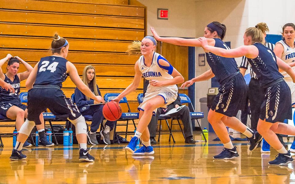 Sarah Sweazy - Women's Basketball - Fredonia State University Athletics