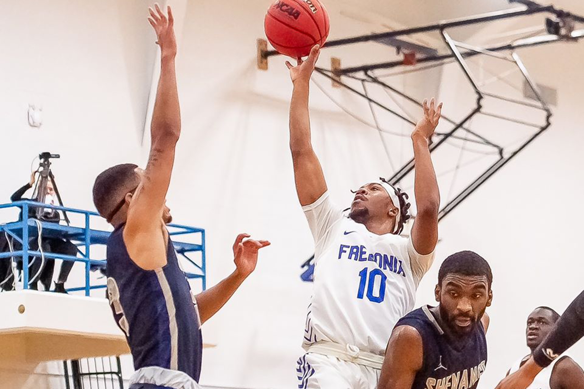 De'Quan Smith - Men's Basketball - Fredonia State University Athletics