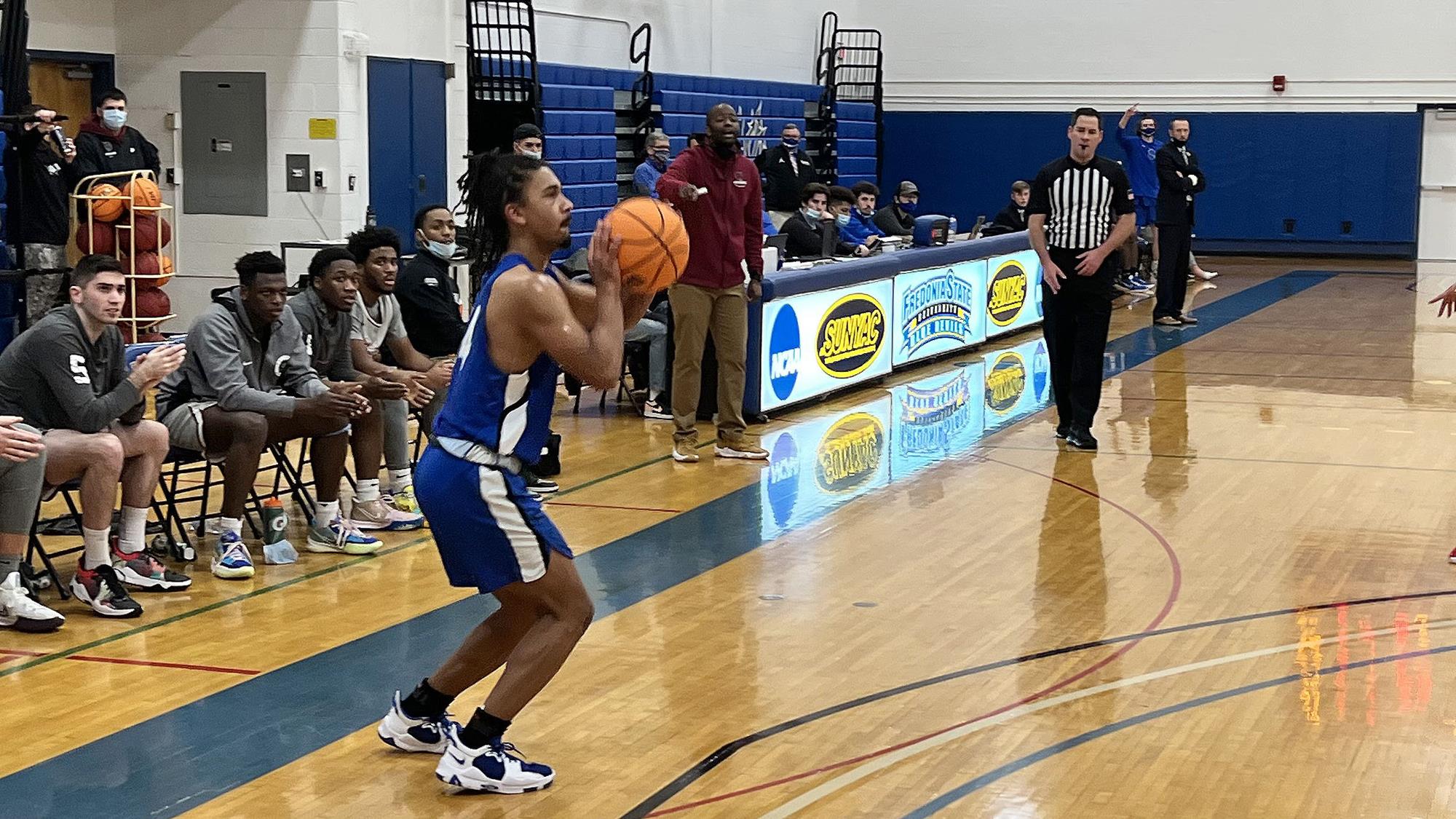 Aaron Collins - Men's Basketball - Fredonia State University Athletics