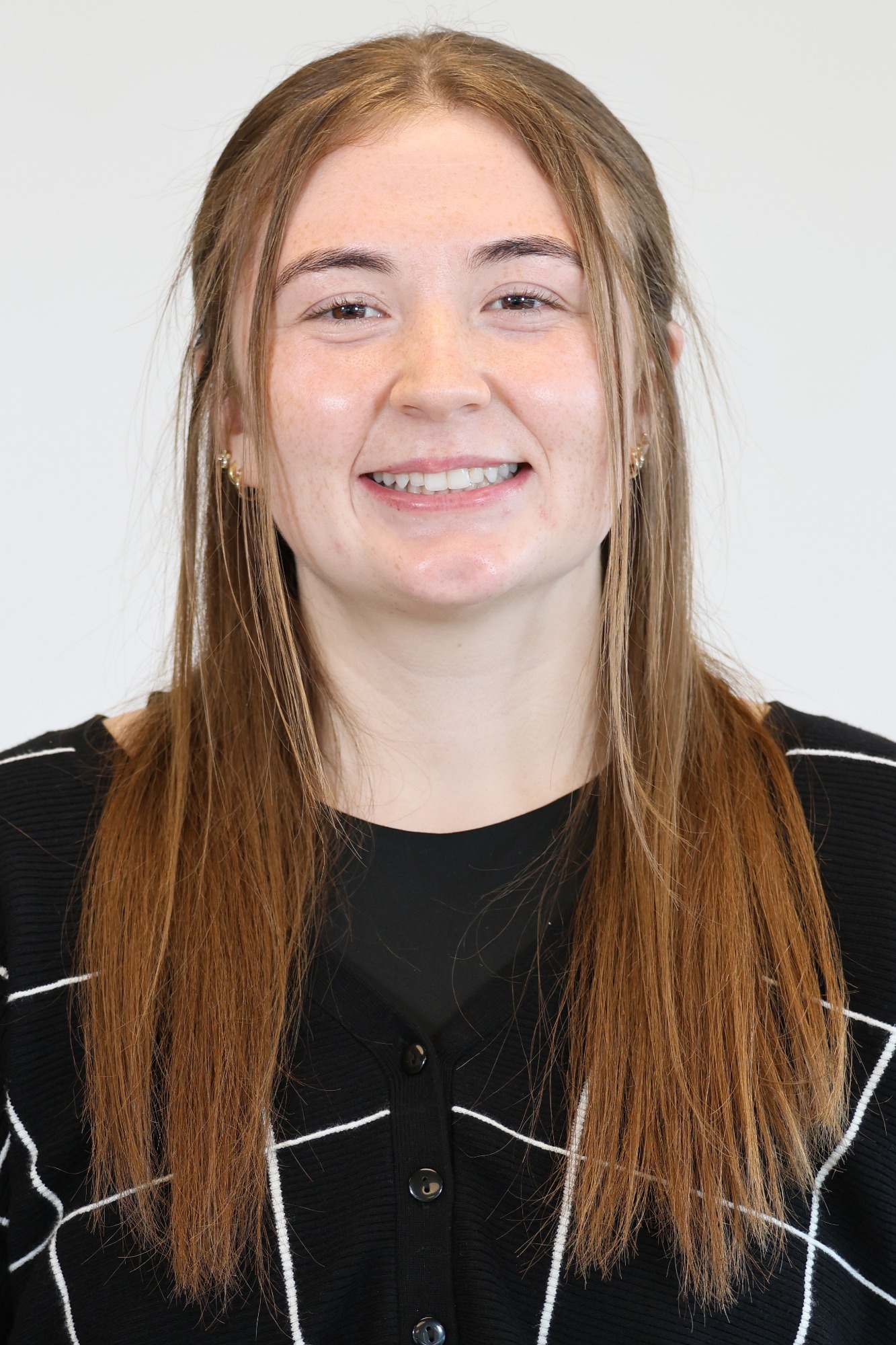 Bailey Edwards - Administrative Assistant - Men's Basketball Support ...