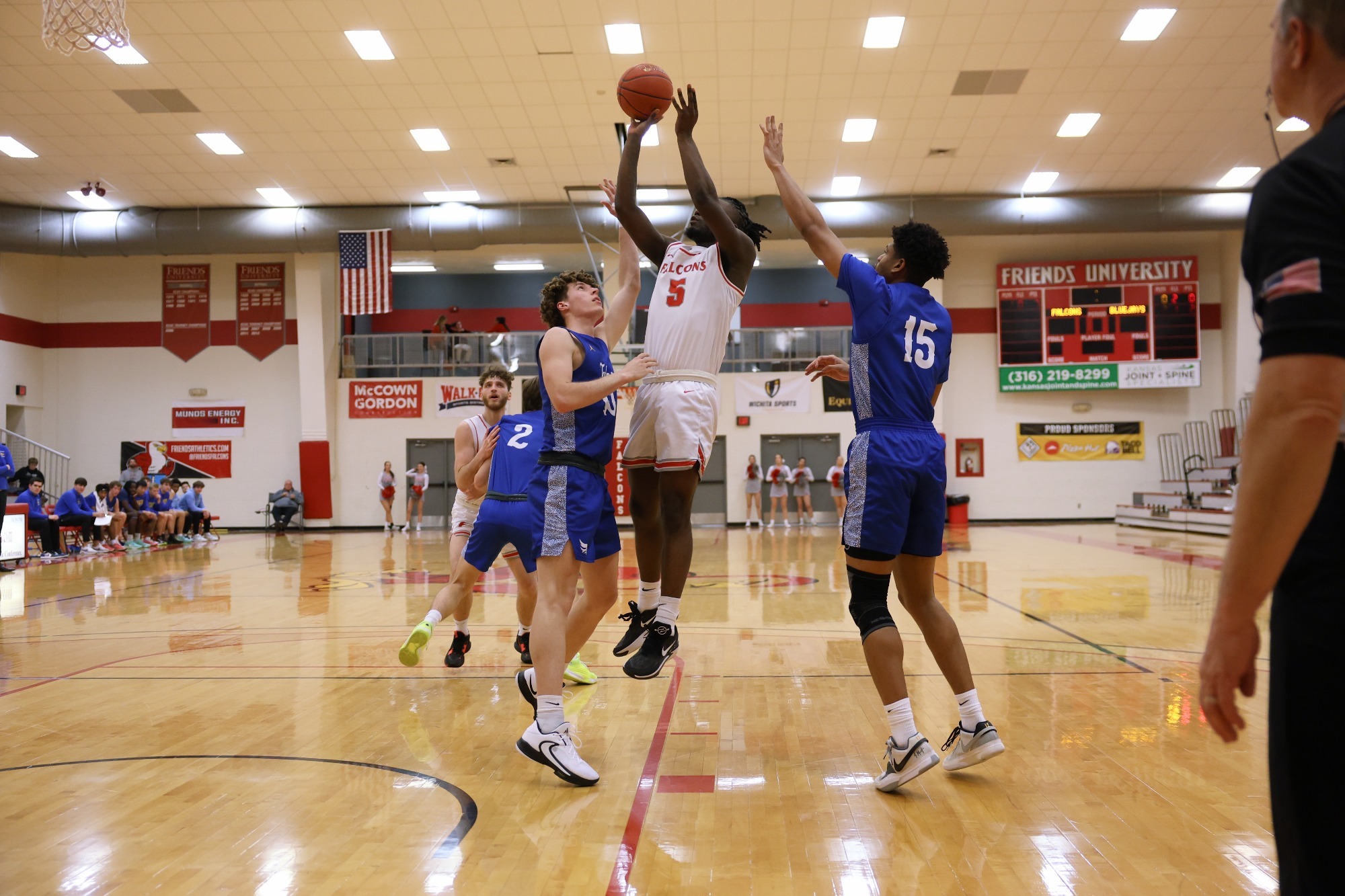 Men’s Basketball Falcons outlast Swedes - Friends University