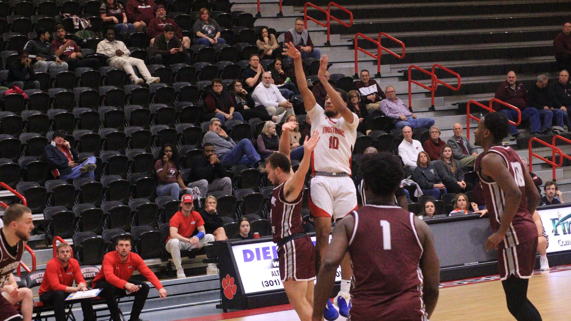 Logan Lewis - Men's Basketball - Frostburg State University Athletics