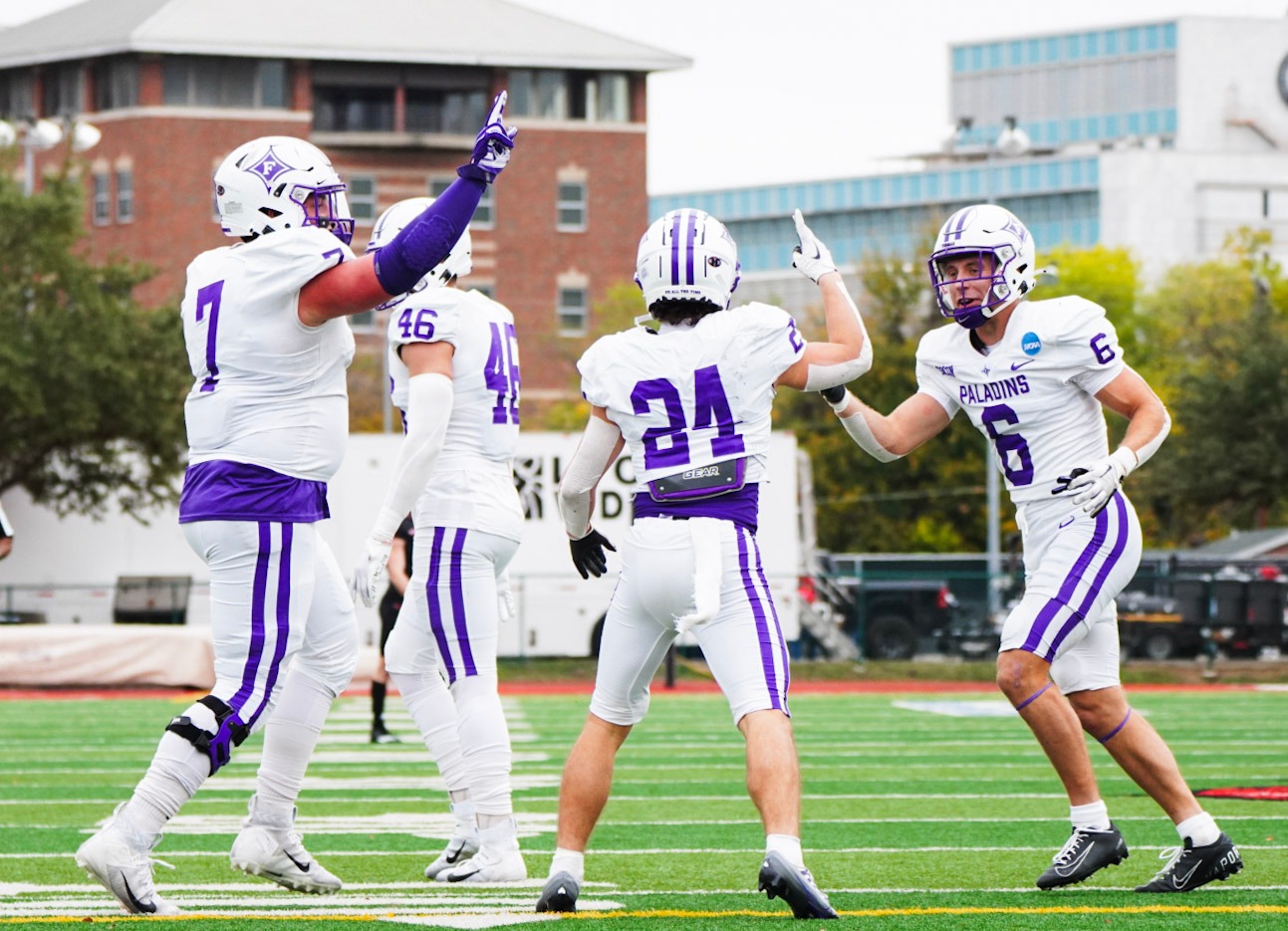 Incarnate Word Clips Furman Late In FCS Playoffs, 41-38 - Furman University