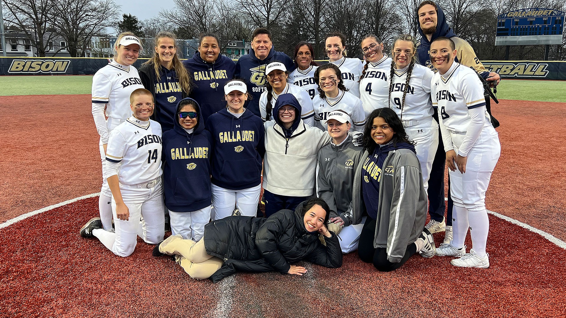 Gallaudet softball sweeps Cairn on Friday night - Gallaudet University