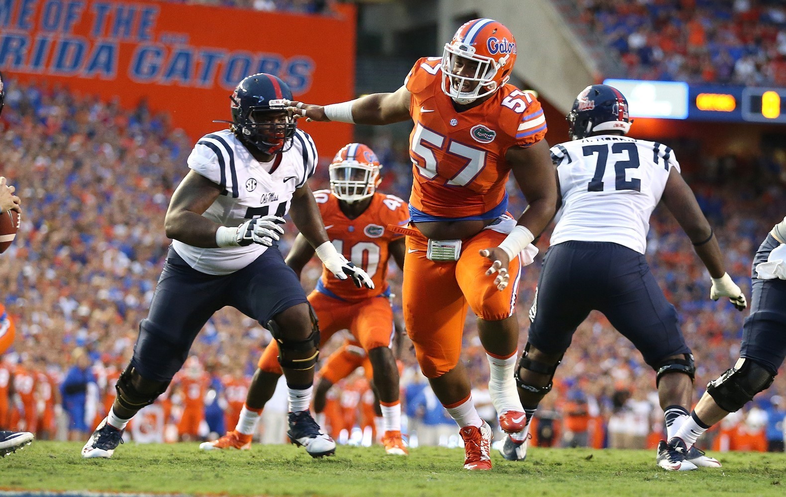 Caleb Brantley - Football - Florida Gators