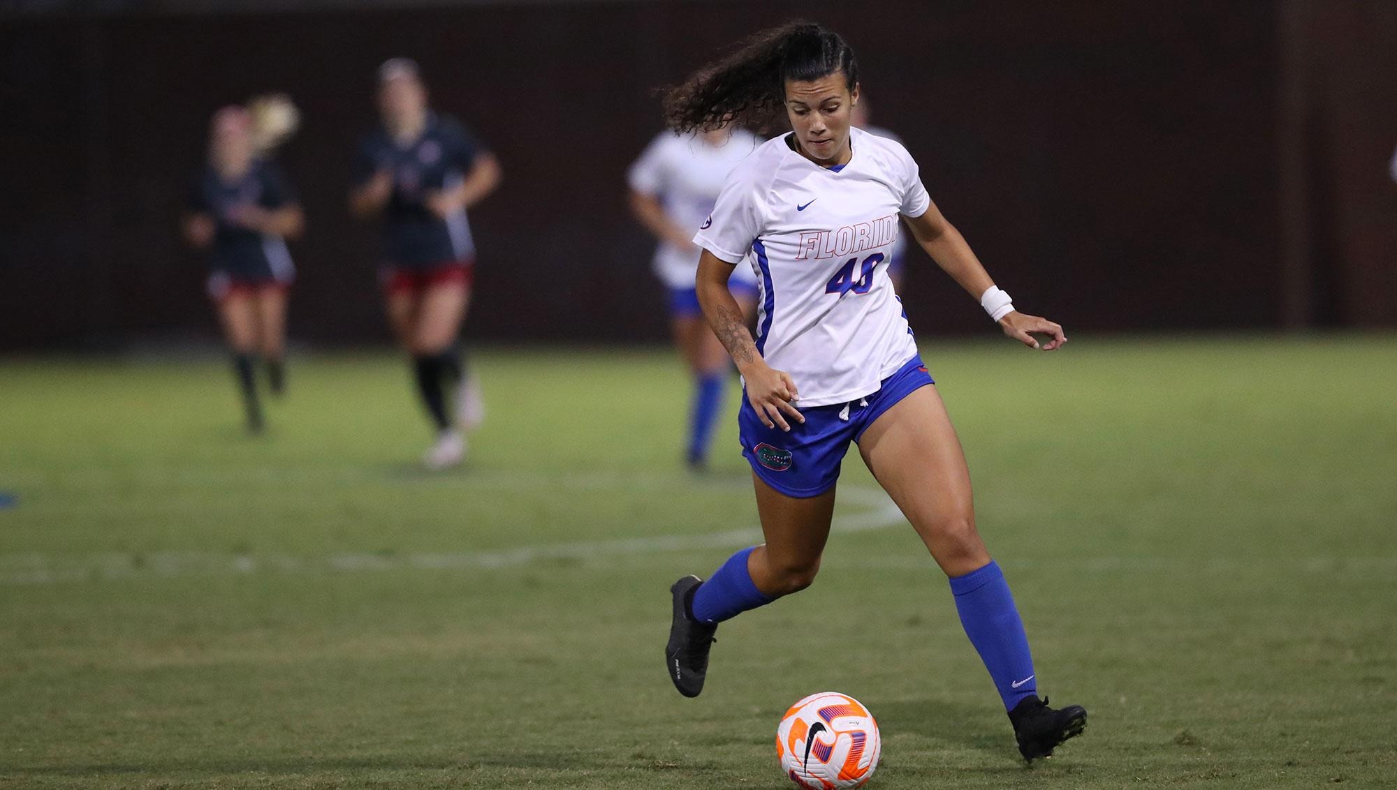 Alivia Gonzalez - Soccer - Florida Gators