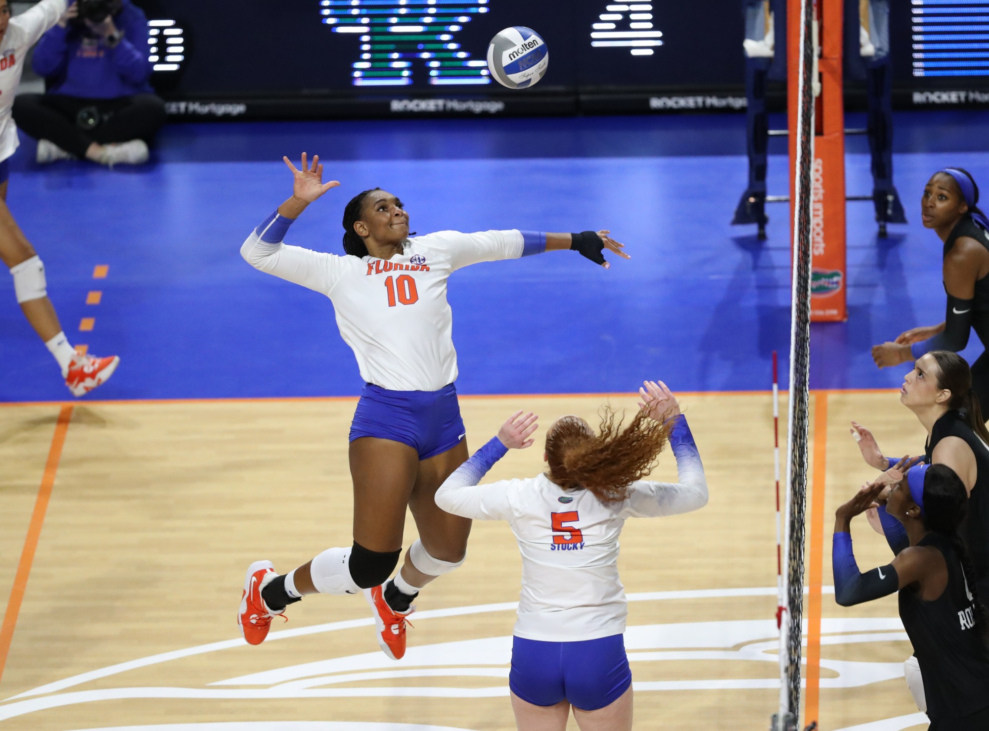 Gabrielle Essix - Volleyball - Florida Gators