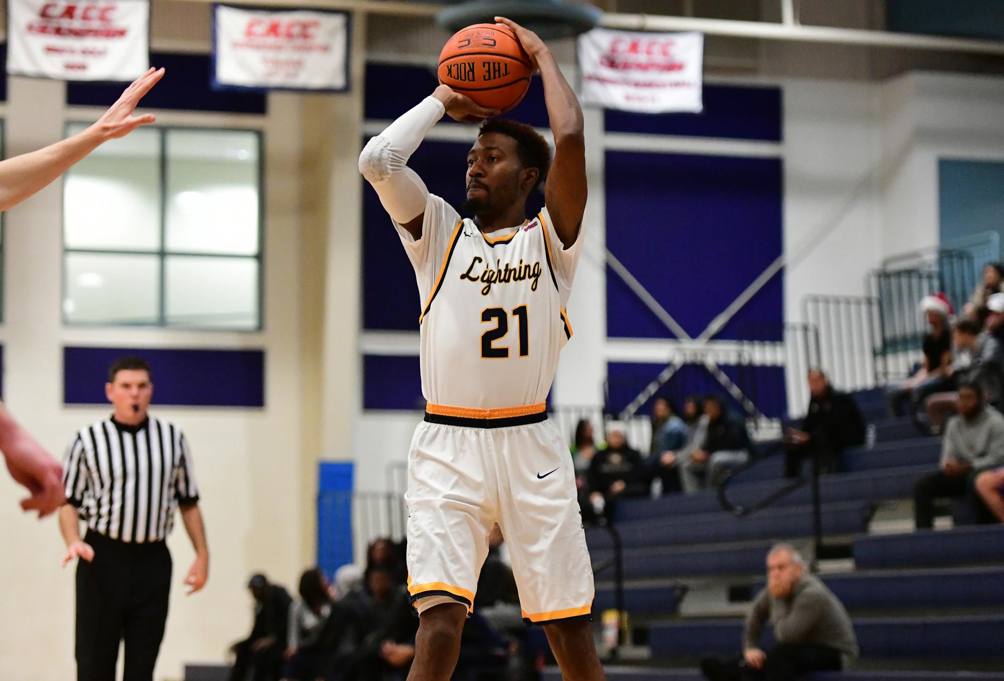 Williams Leads the Way for Men’s Basketball in 98-71 Triumph at ...