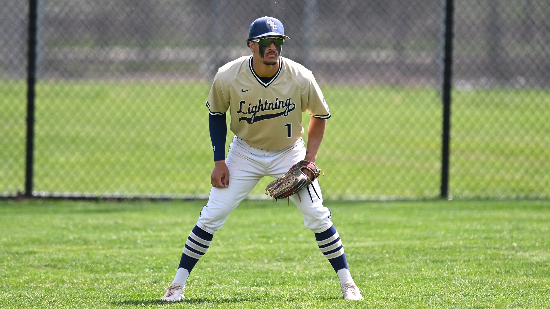 Demetrius Johnson’s 12th-Inning Single Highlights Baseball’s Split Vs ...