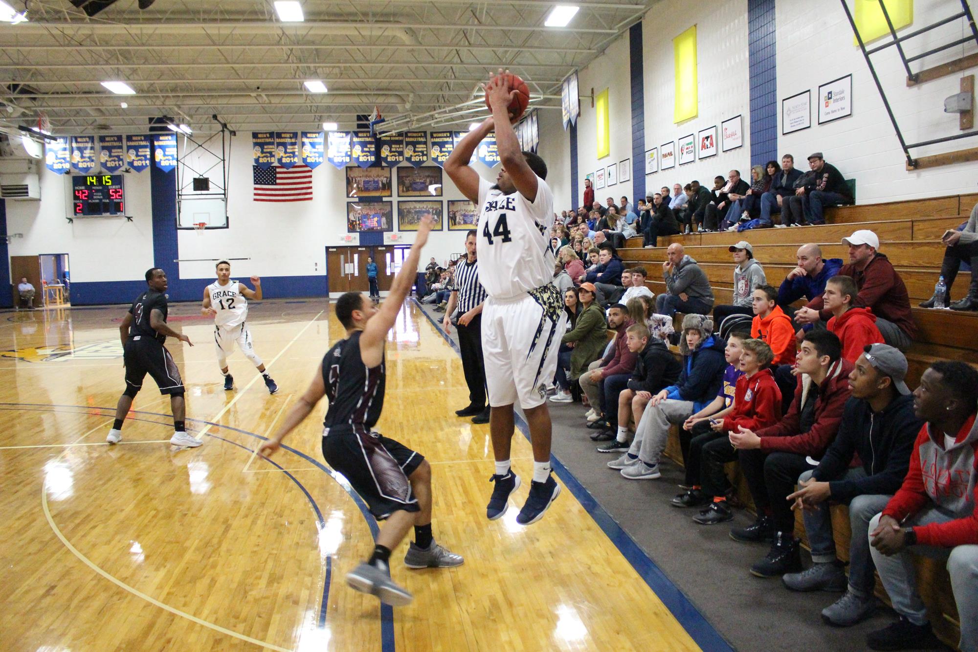 Marcus Chandler - Men's Basketball - The Official Site of the Grace ...