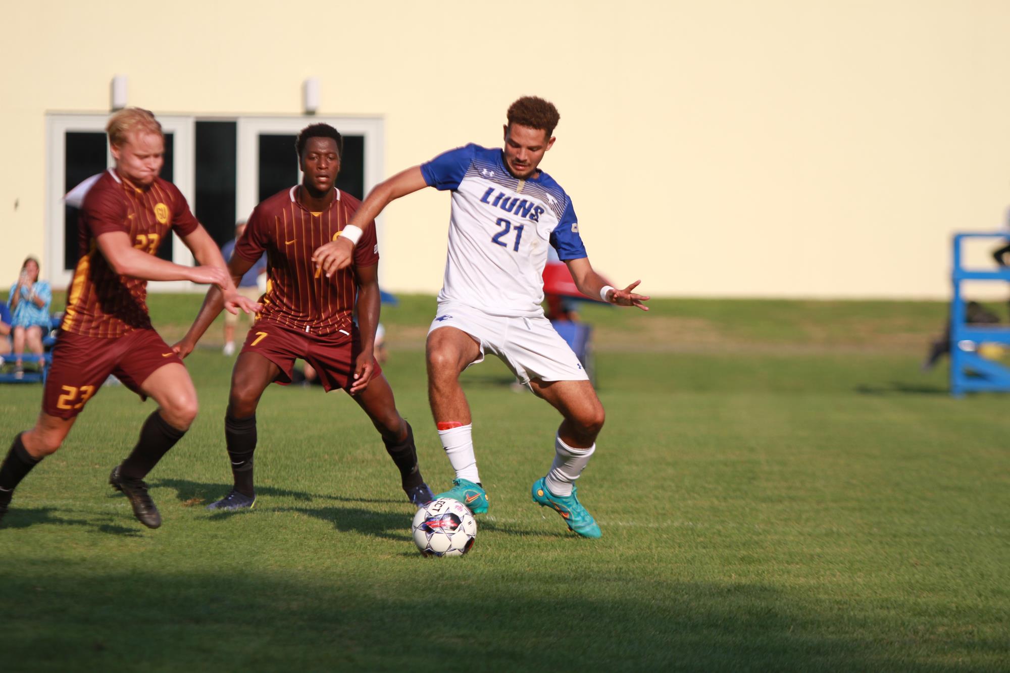 Men's Soccer Suffers Defeat in CACC Opener - GCU Athletics