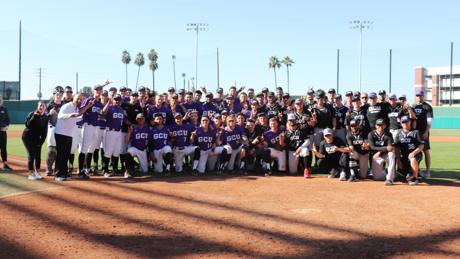 Alumni return to GCU Ballpark - Grand Canyon University Athletics