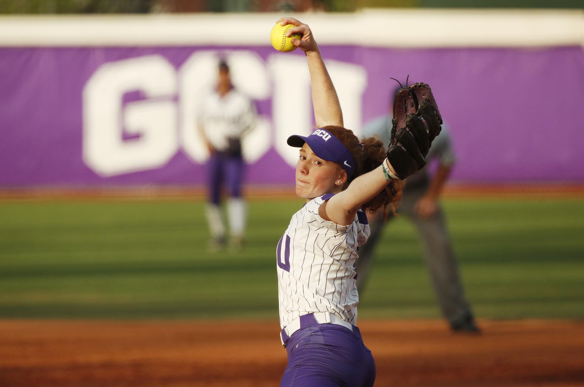 Lexy Coons - Softball - Grand Canyon University Athletics