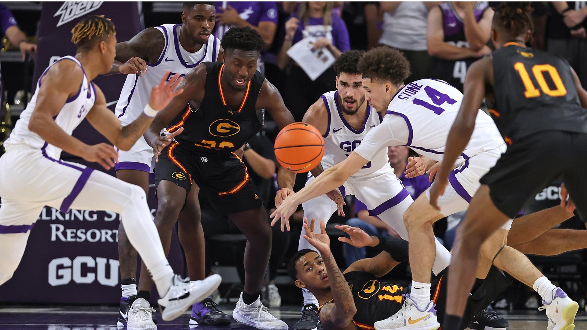Defense swarms to carry GCU in early season - Grand Canyon University ...