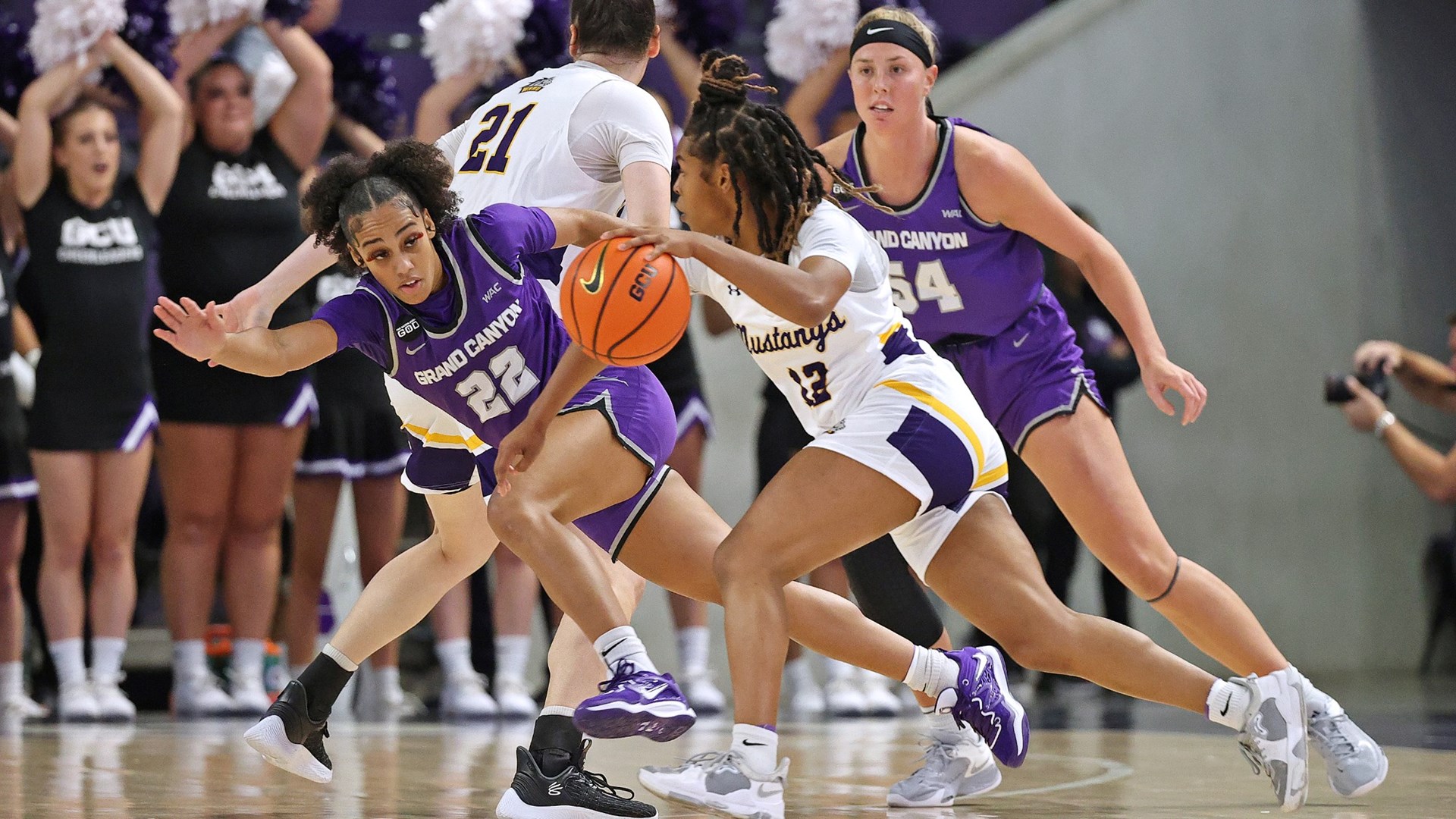 Aaliyah Collins - Women's Basketball - Grand Canyon University Athletics