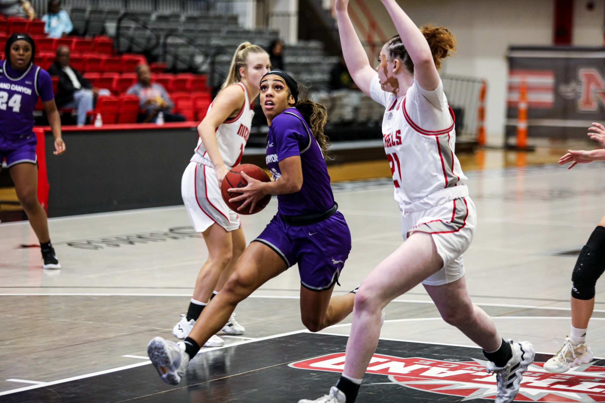 Aaliyah Collins - Women's Basketball - Grand Canyon University Athletics