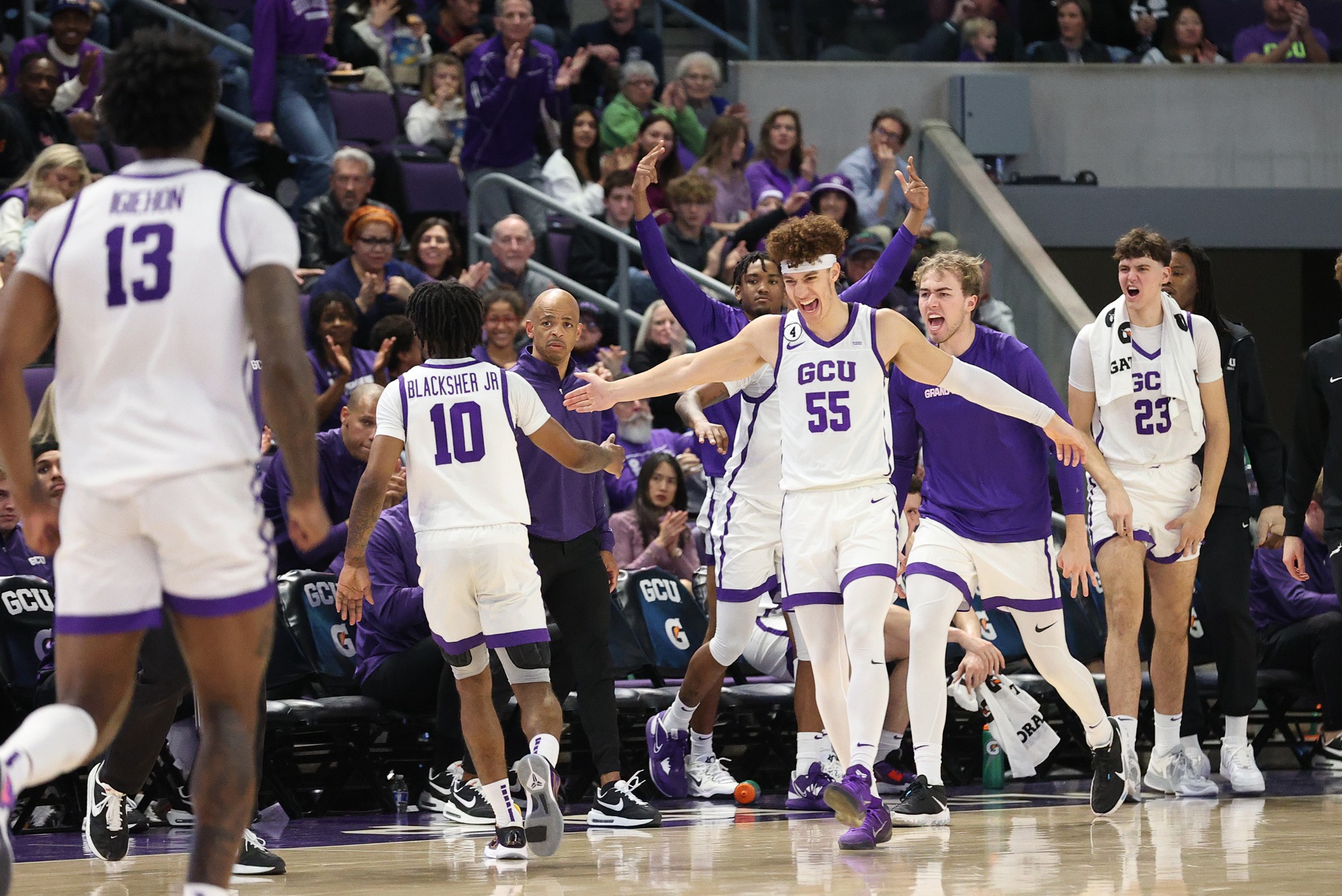 Clinical closeout claims win in WAC opener - Grand Canyon University ...