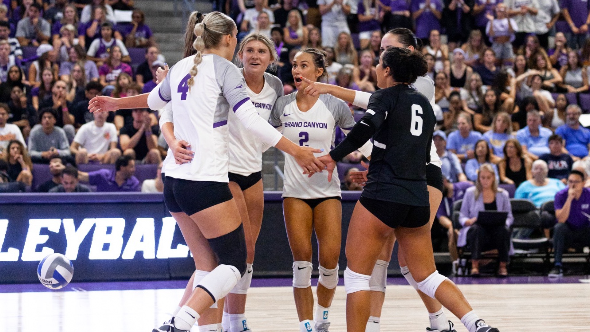 Klaire Mitchell - Women's Volleyball - Grand Canyon University Athletics