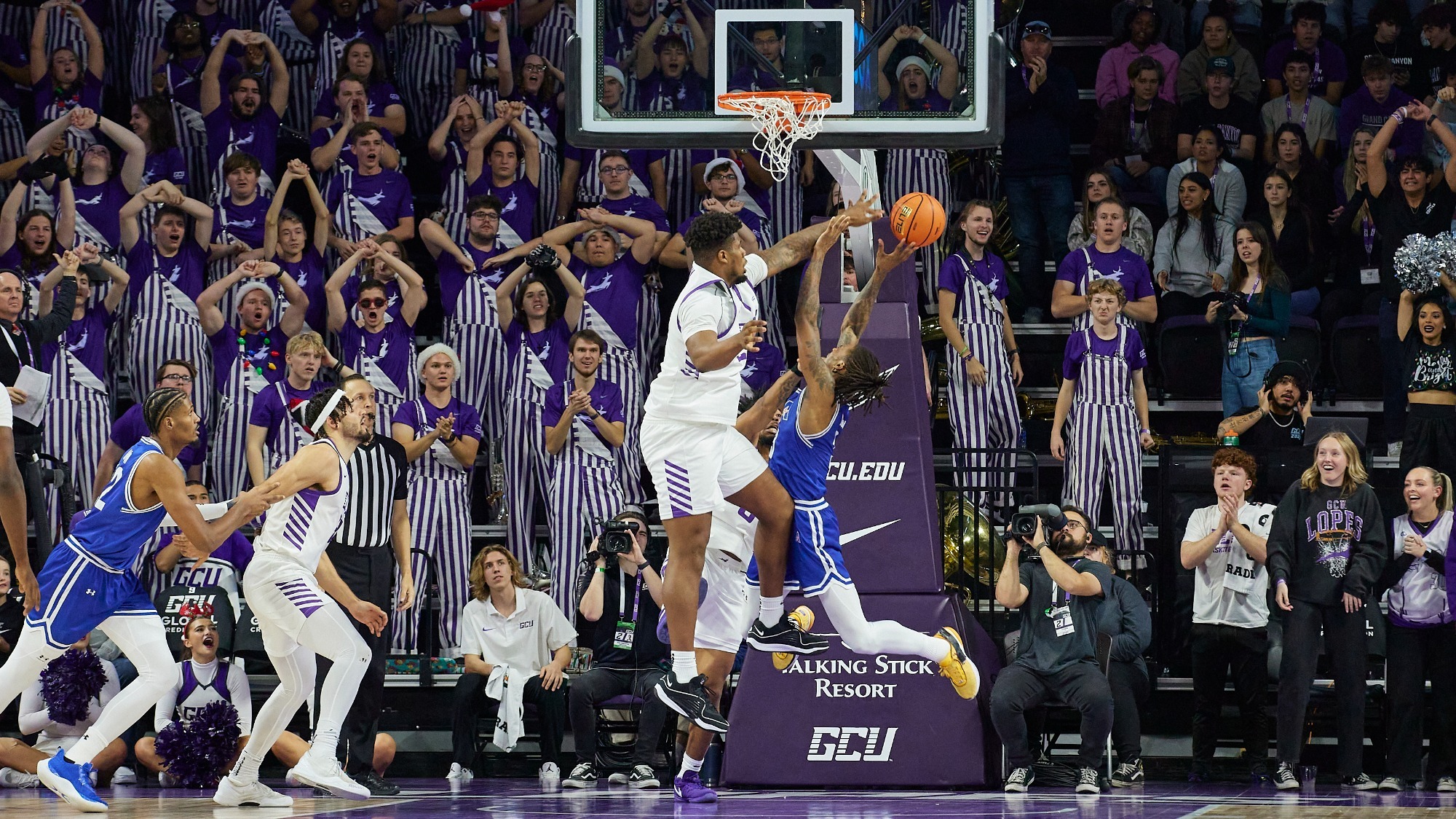 Sydney Curry - Men's Basketball - Grand Canyon University Athletics