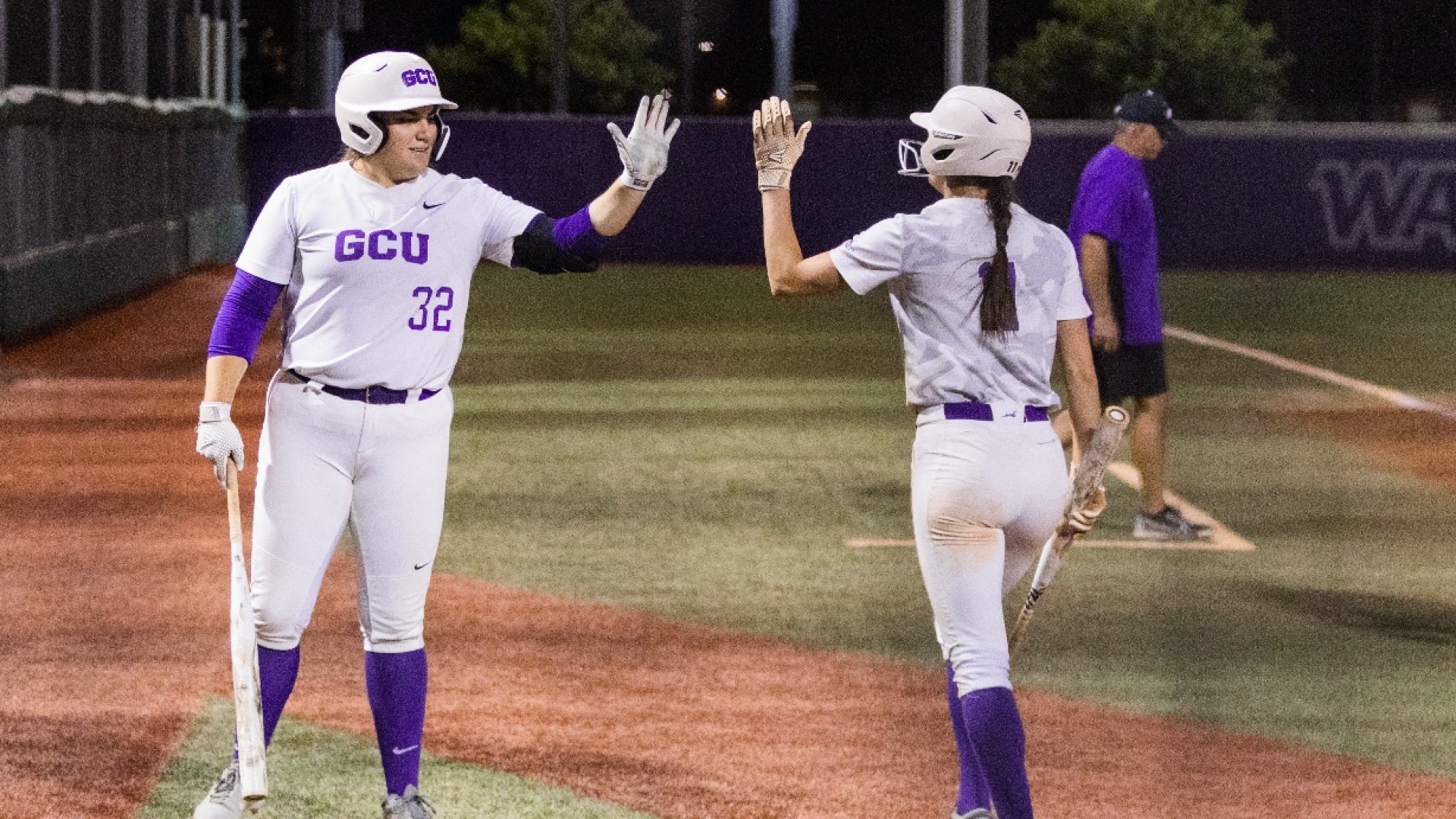 Lopes sweep Seattle U doubleheader - Grand Canyon University Athletics