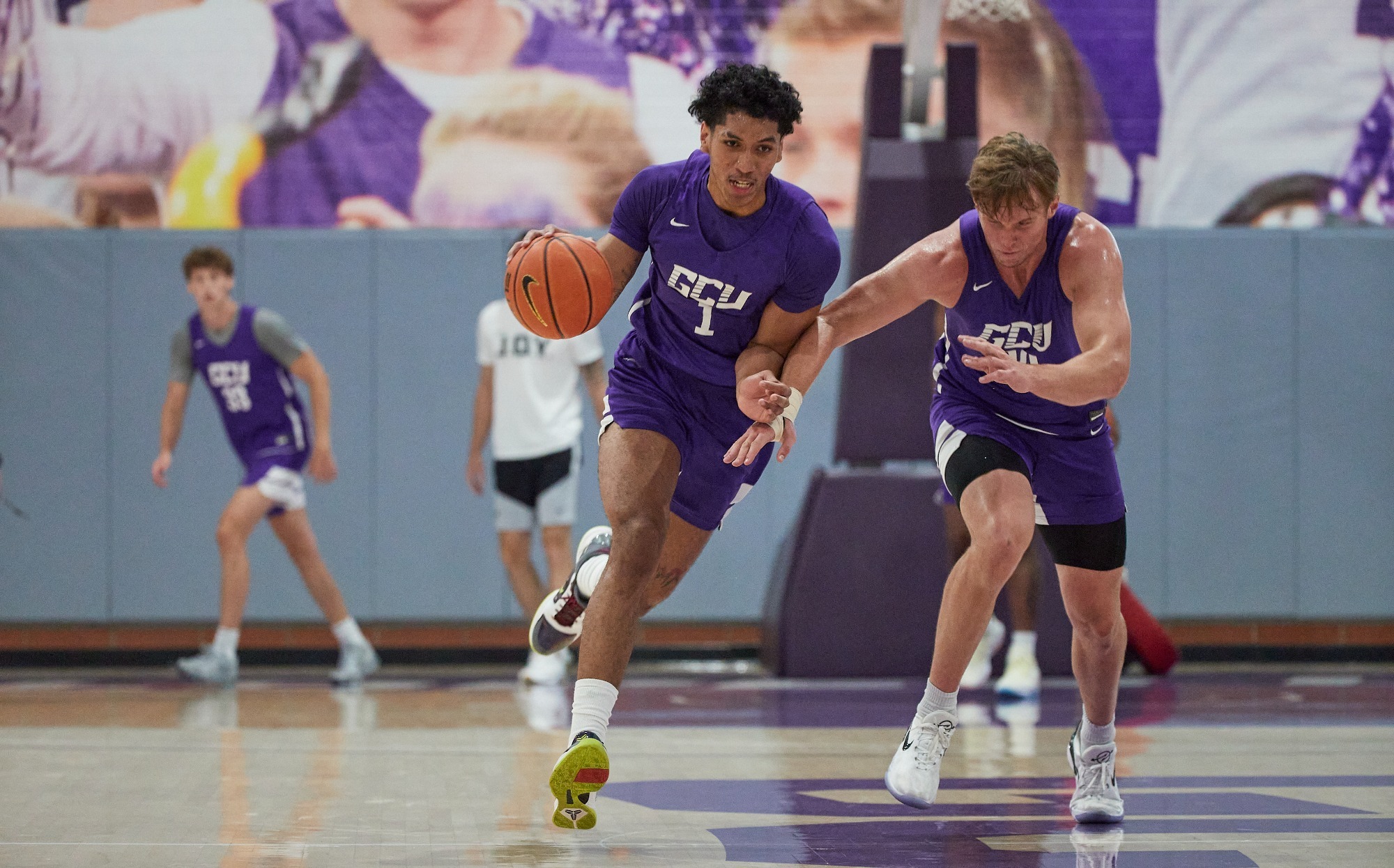 Derrick Michael Xzavierro - Men's Basketball - Grand Canyon University Athletics