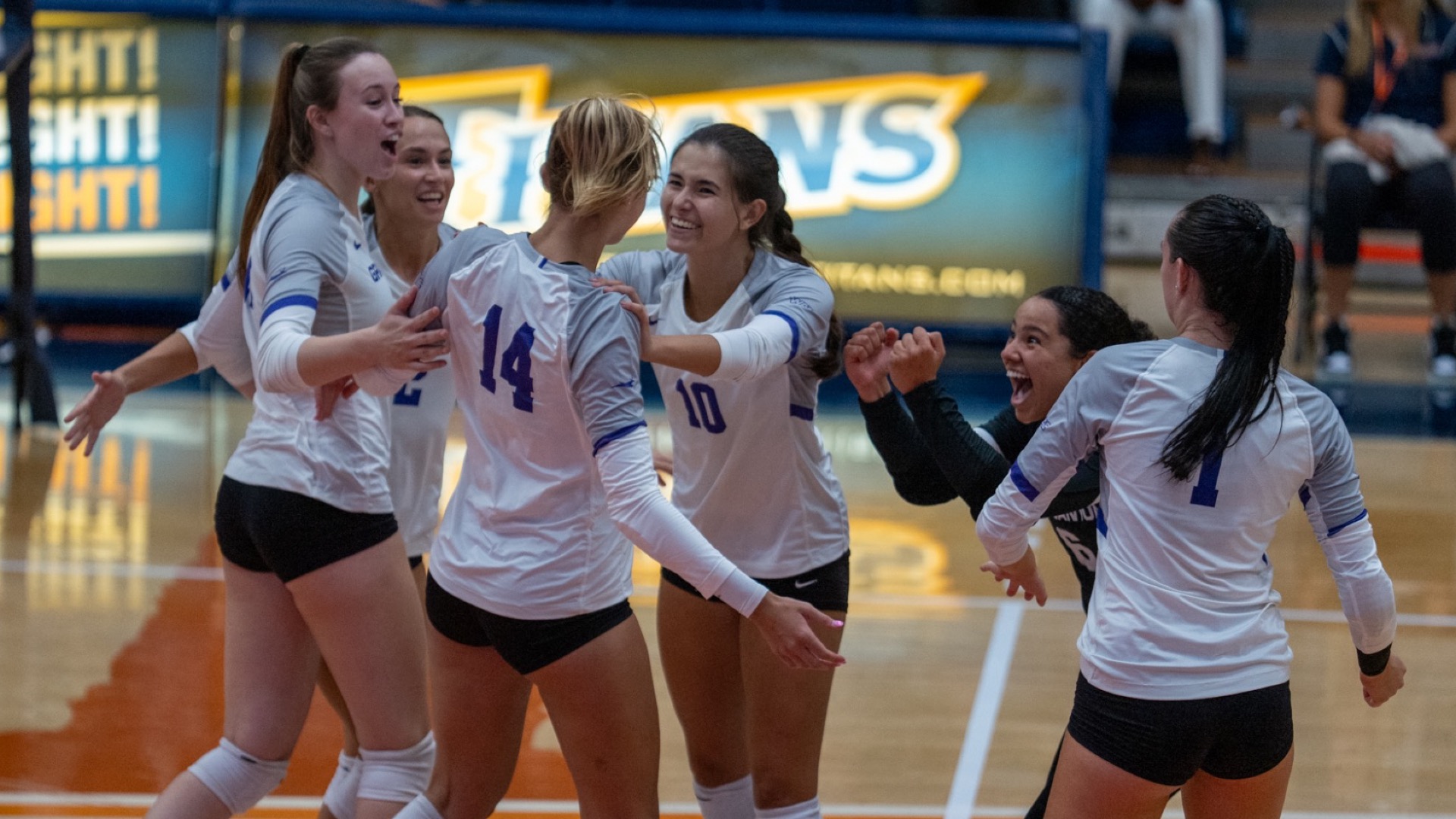 Tatum Thomas - Women's Volleyball - Grand Canyon University Athletics