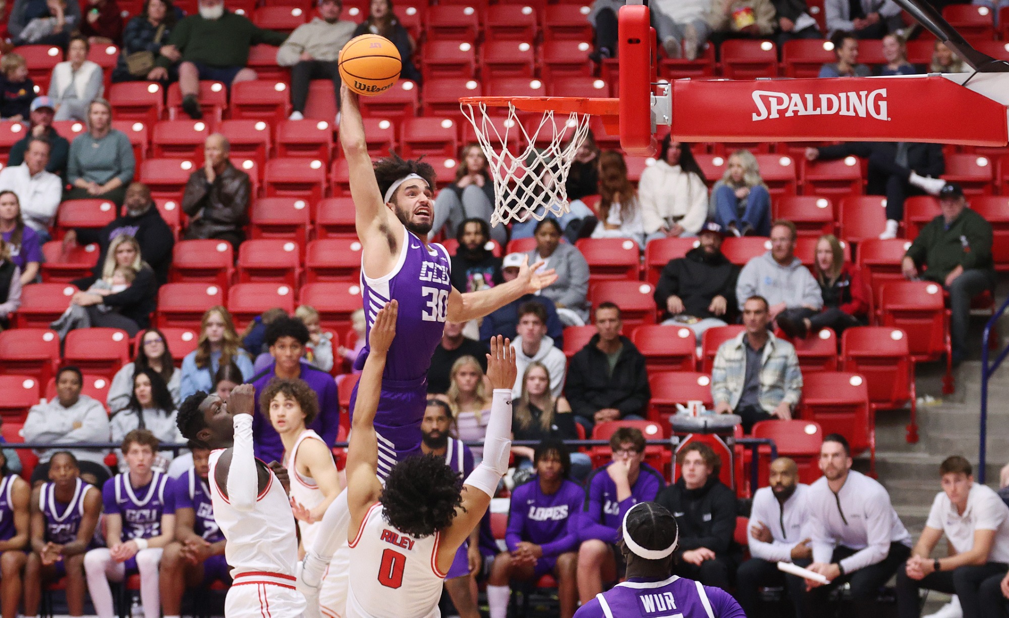 Lopes lap Trailblazers for 11th consecutive win - Grand Canyon ...