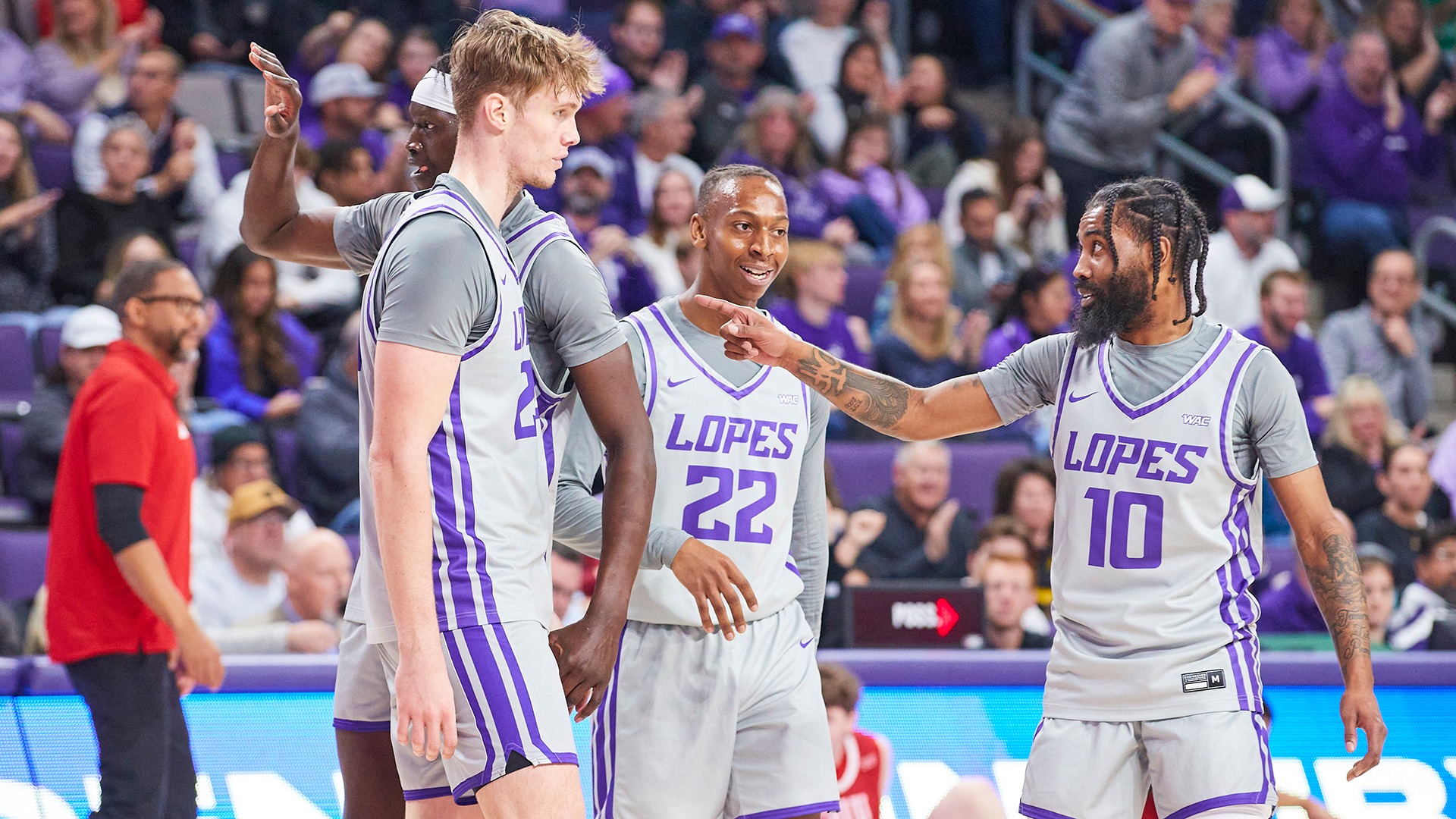 Individual in-season improvement puts Lopes at 22-2 - Grand Canyon ...