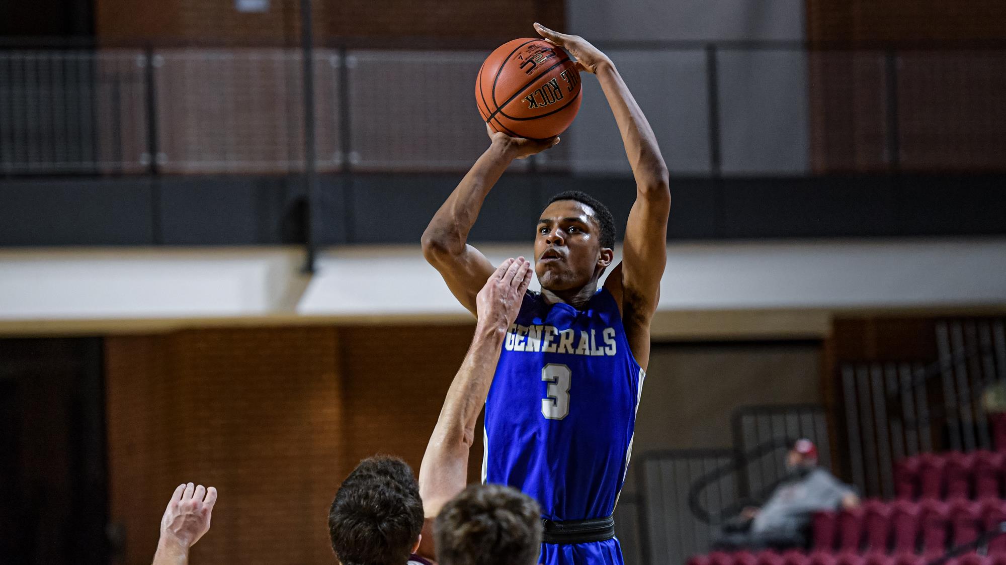 W&L Men's Basketball Handles Lynchburg, 69-47, in Team's First Game in ...