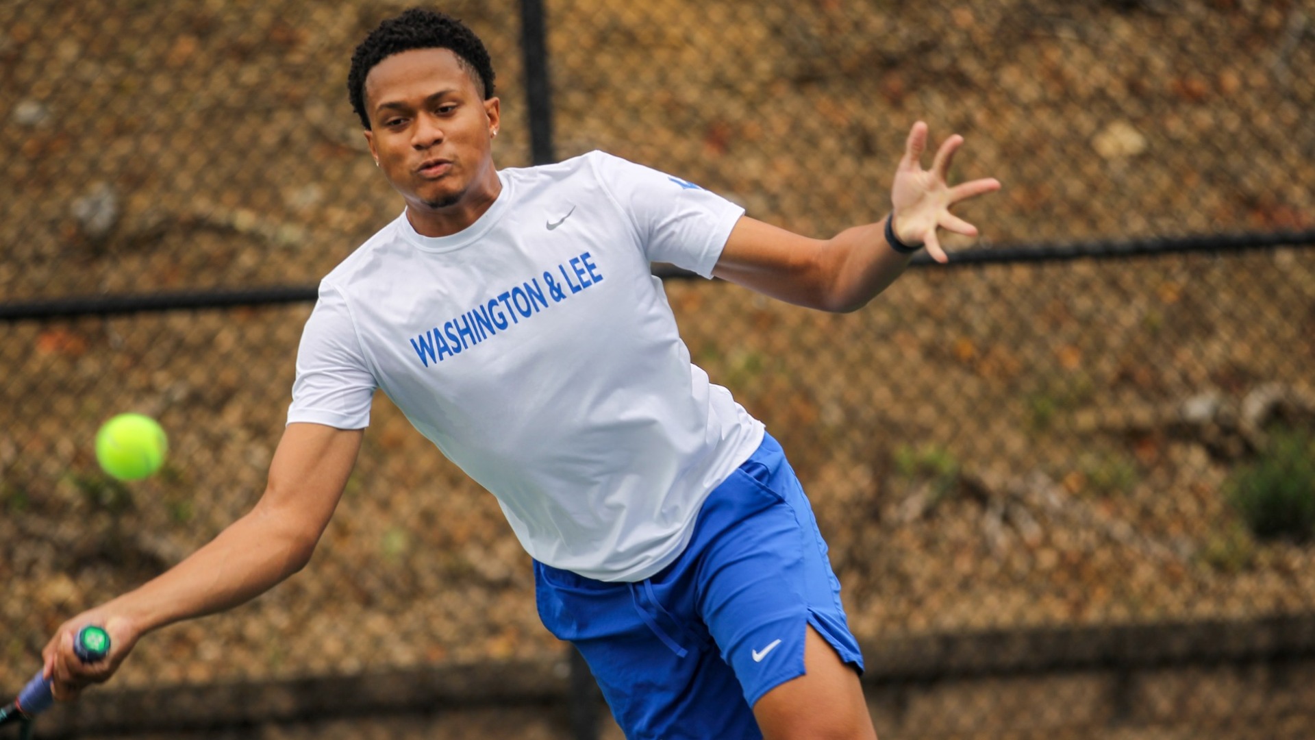 Men's Tennis Earns Two Wins Wednesday - Washington and Lee University