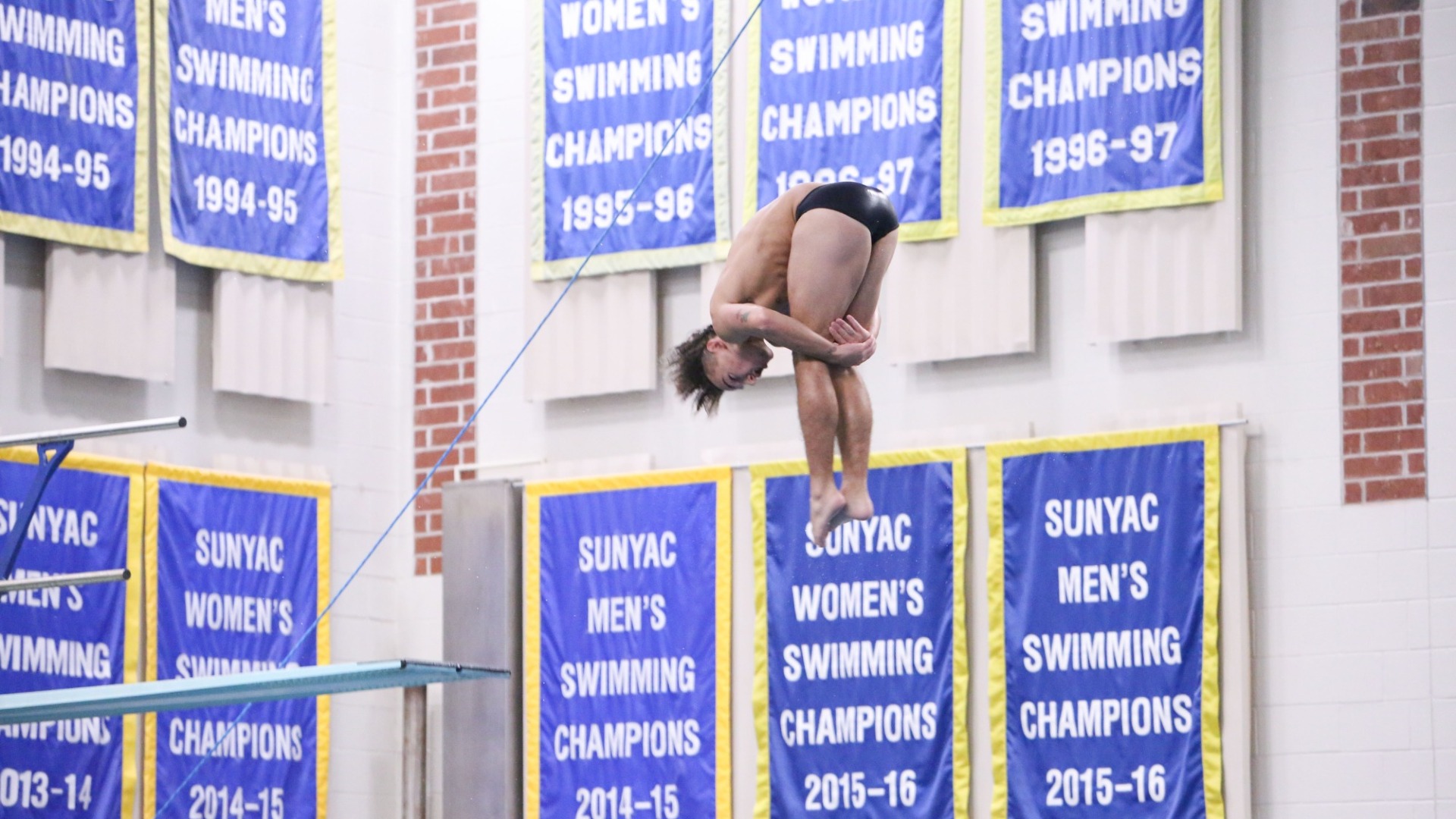 Men's Swimming & Diving Wins First Empire 8 Conference Championship ...